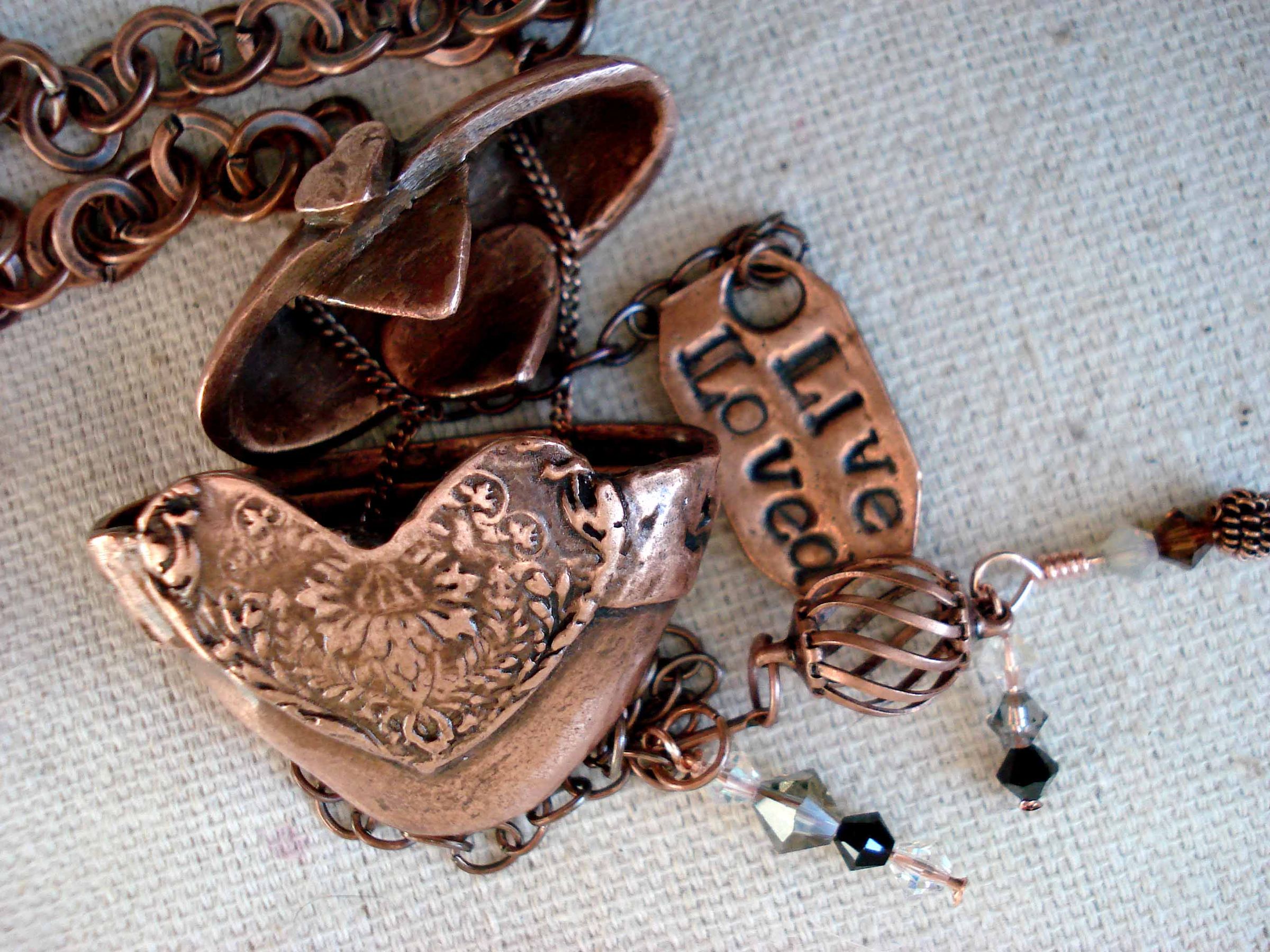 Live Loved Locket Box - Instructables