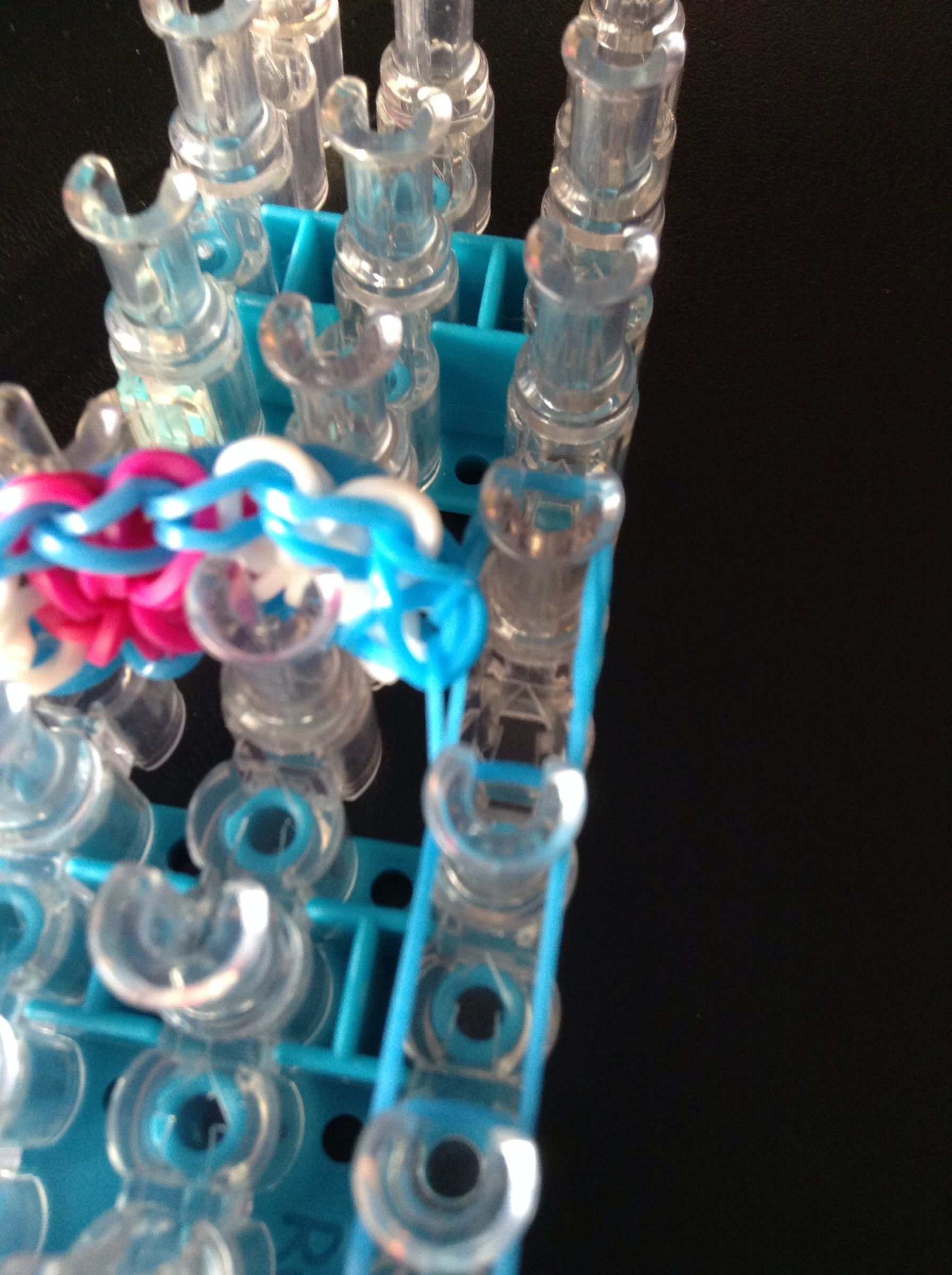 Rainbow Loom: Starburst : 9 Steps (with Pictures) - Instructables
