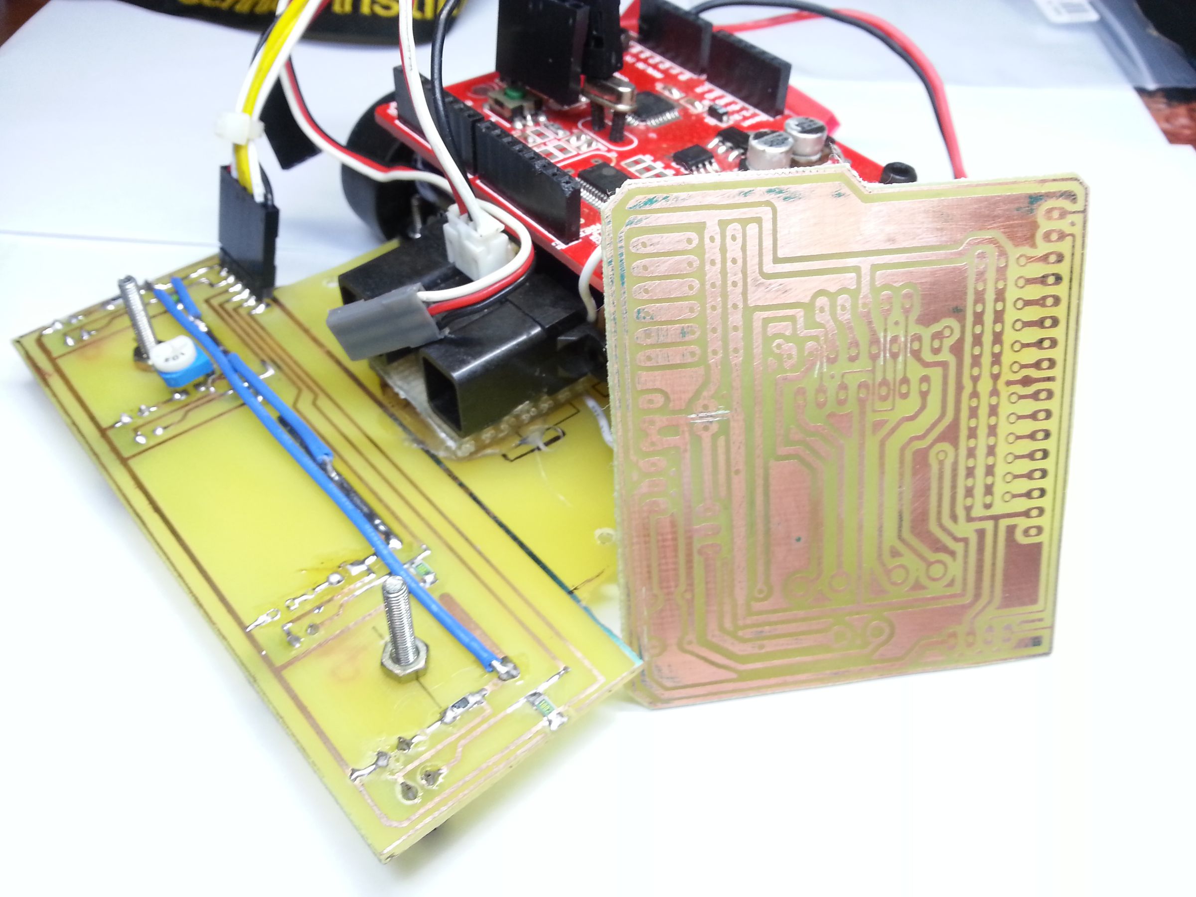 DIY Multipurpose Robot (Sumobot, Spybot, Mazebot, Bluetooth...) : 12 ...