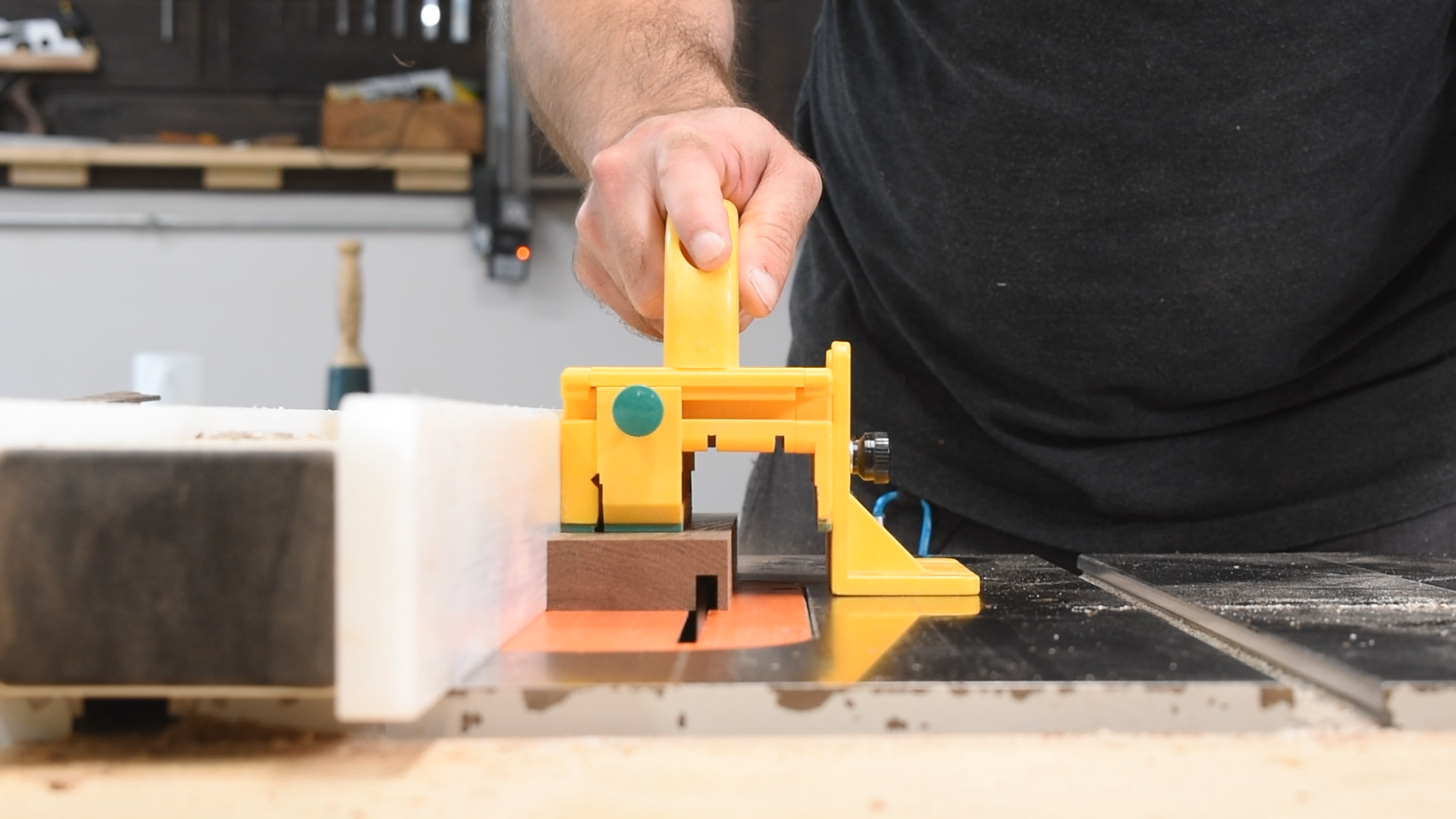 One Day Wooden Tray : 4 Steps (with Pictures) - Instructables