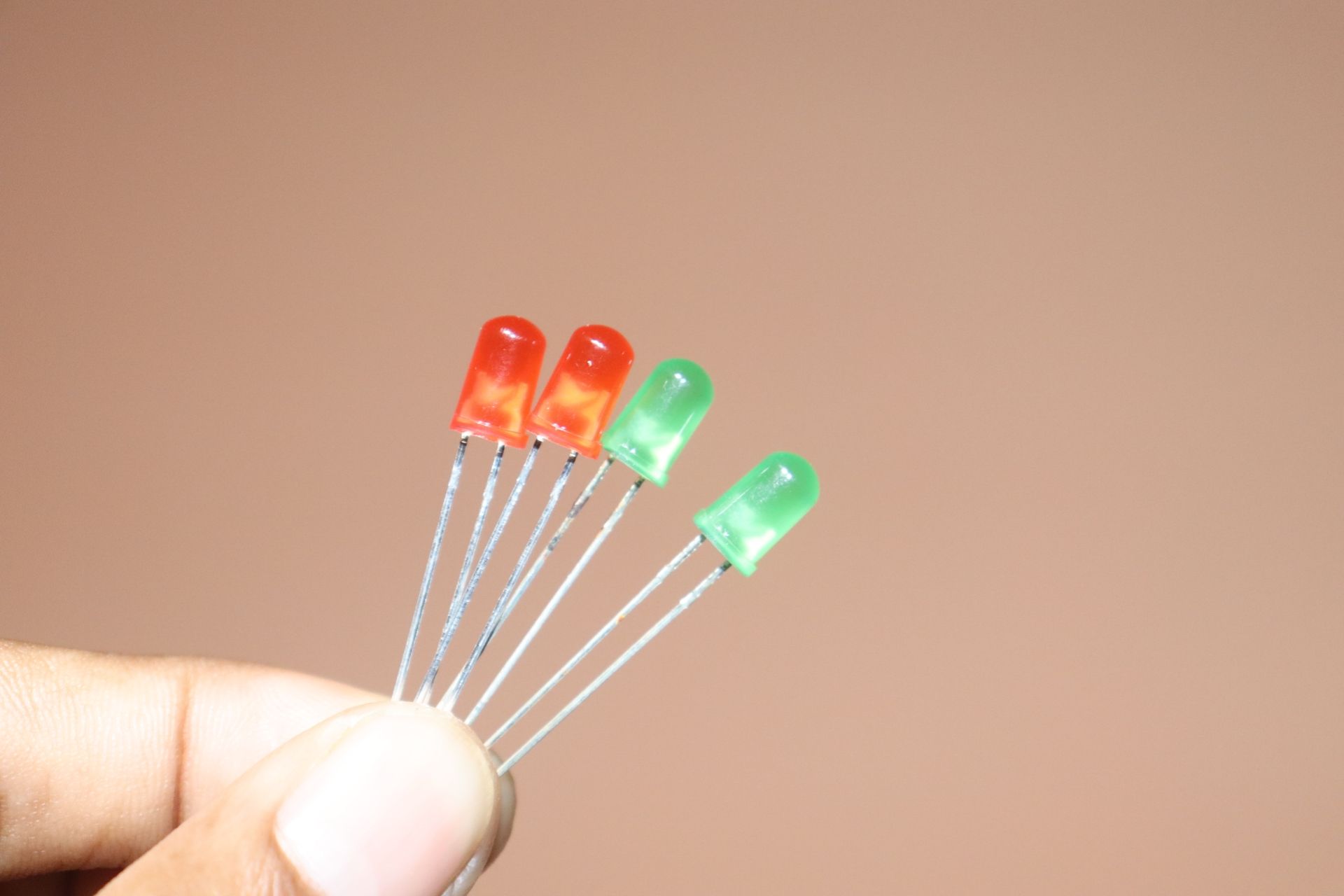 How to Make Double LED Blinker Circuit on PCB : 11 Steps - Instructables