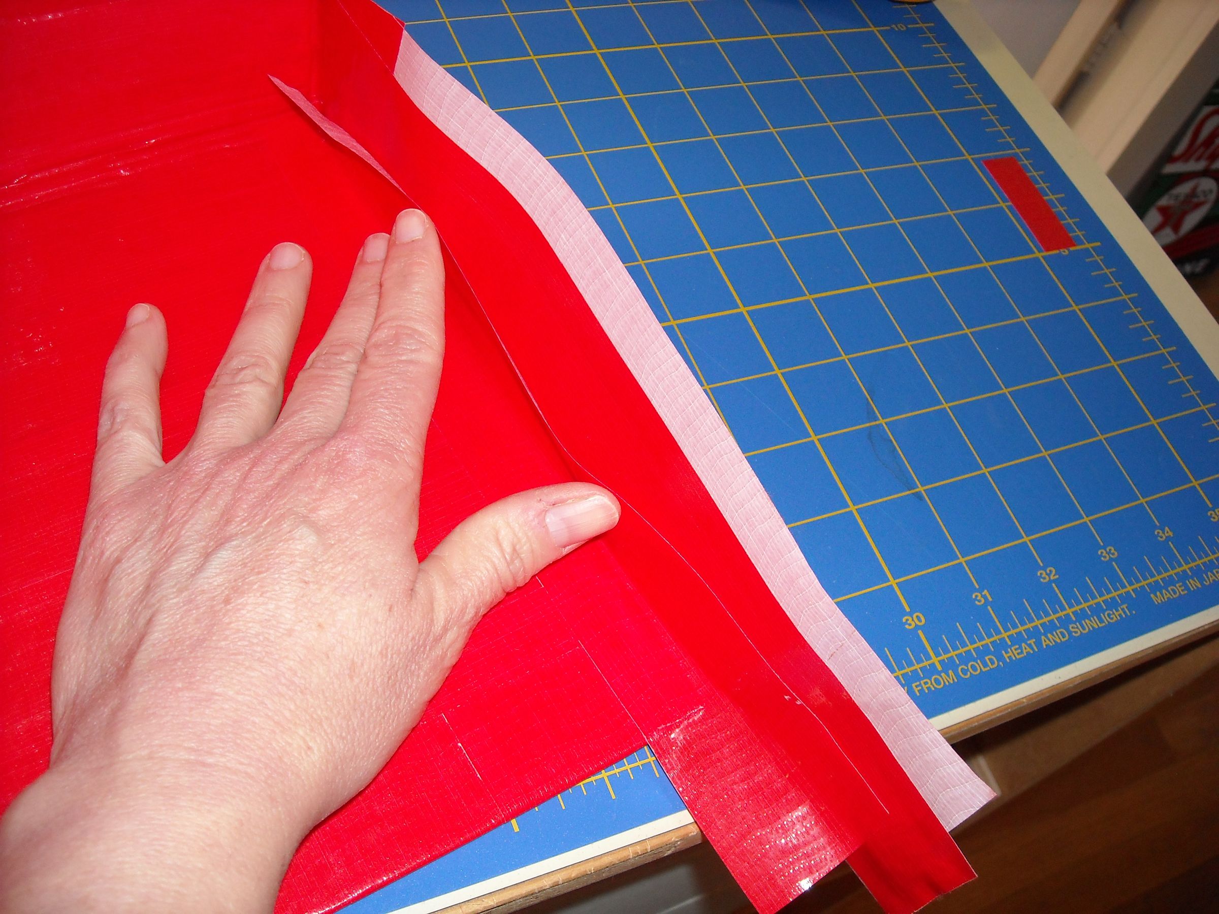 Cushioned Duct Tape Laptop Sleeve : 8 Steps (with Pictures) - Instructables