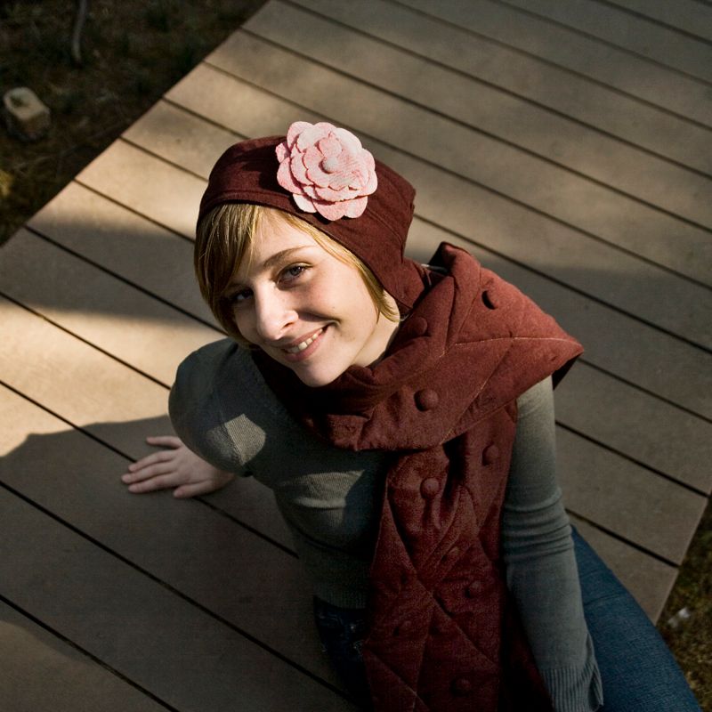 Couch Scarf and Flapper Hat From Men's Shirt : 6 Steps (with Pictures ...