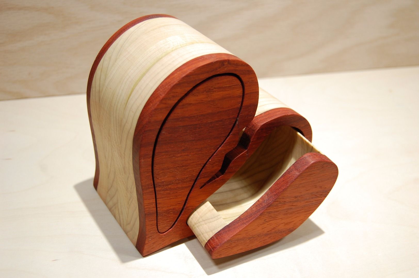 Broken Heart Bandsaw Box : 12 Steps (with Pictures) - Instructables