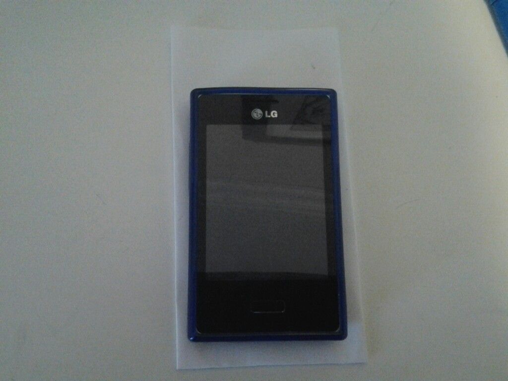How to Make a A Paper Phone Pouch That Cost Nothing. : 6 Steps ...