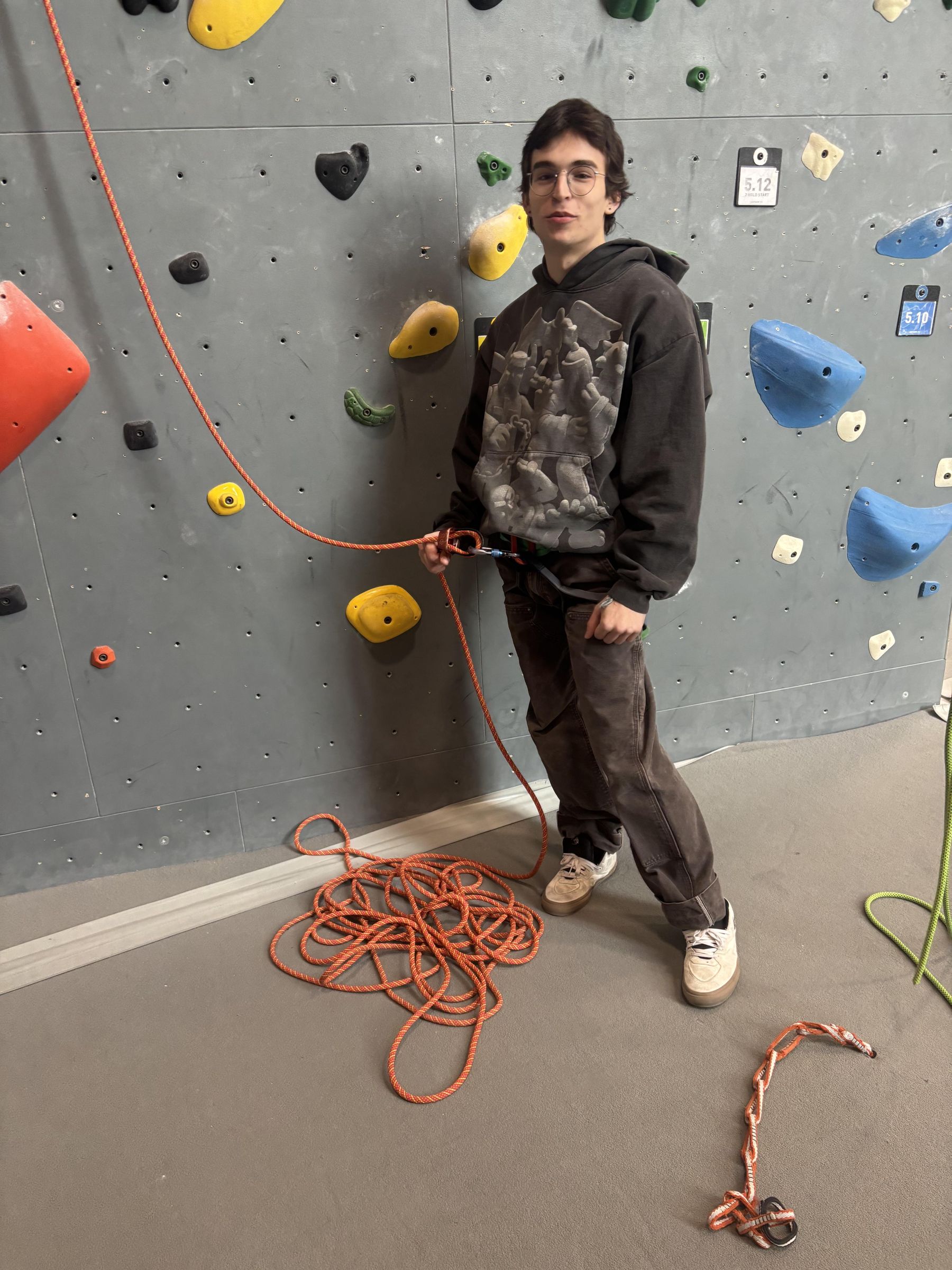 How to Indoor Lead Climb : 7 Steps (with Pictures) - Instructables