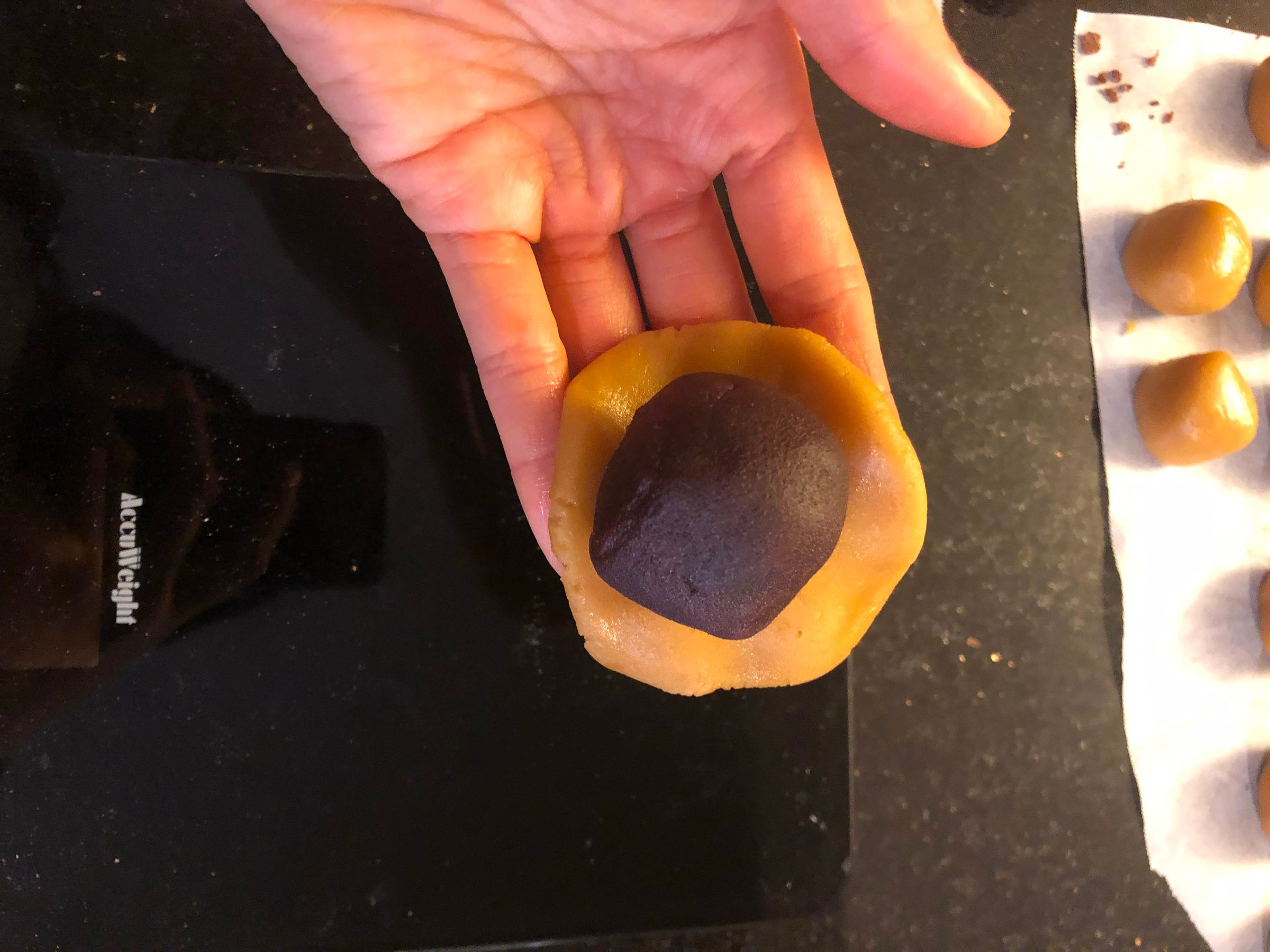 Mooncakes : 7 Steps (with Pictures) - Instructables