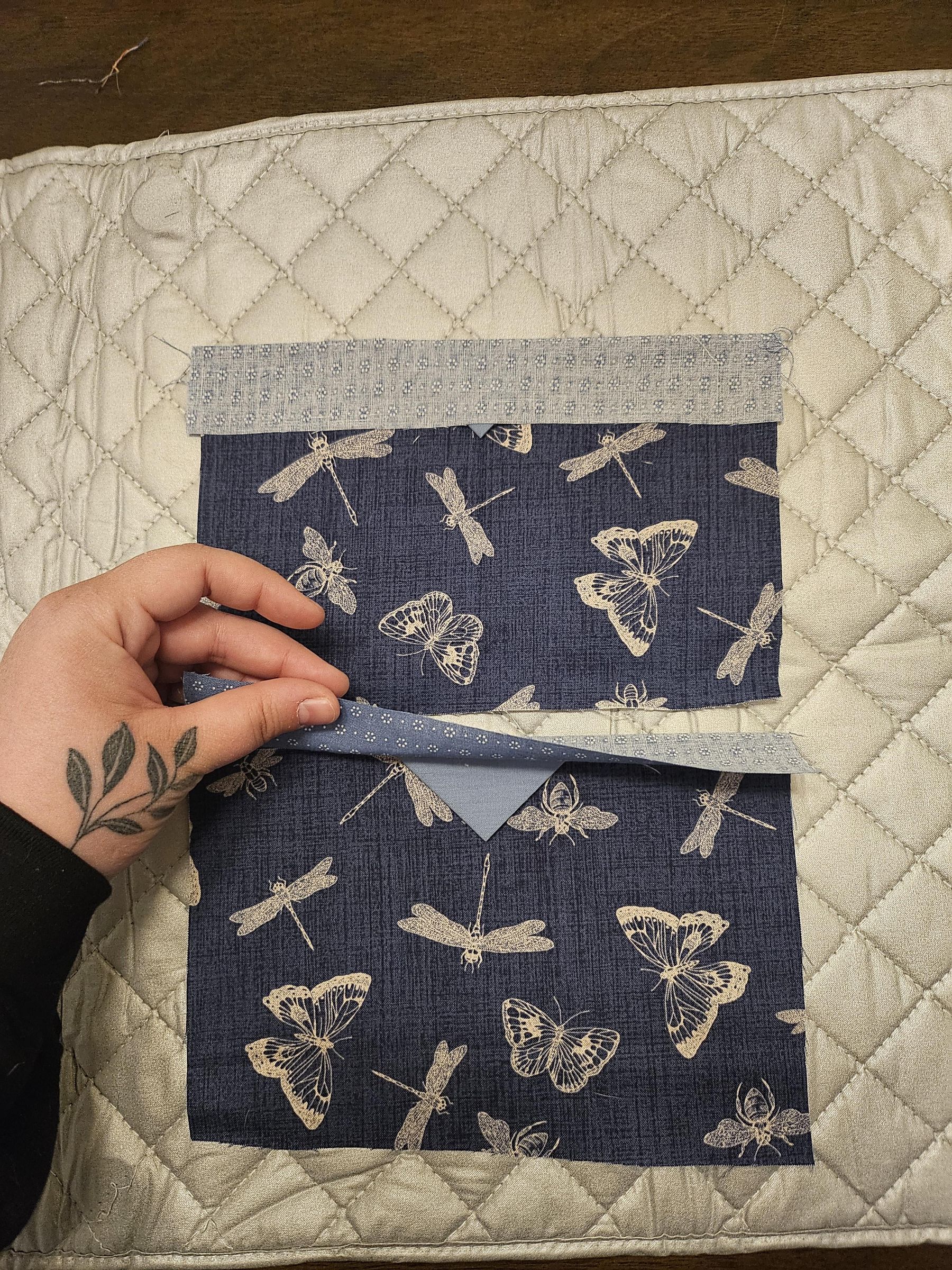 Snappy Pouch Made With Measuring Tape : 11 Steps (with Pictures ...