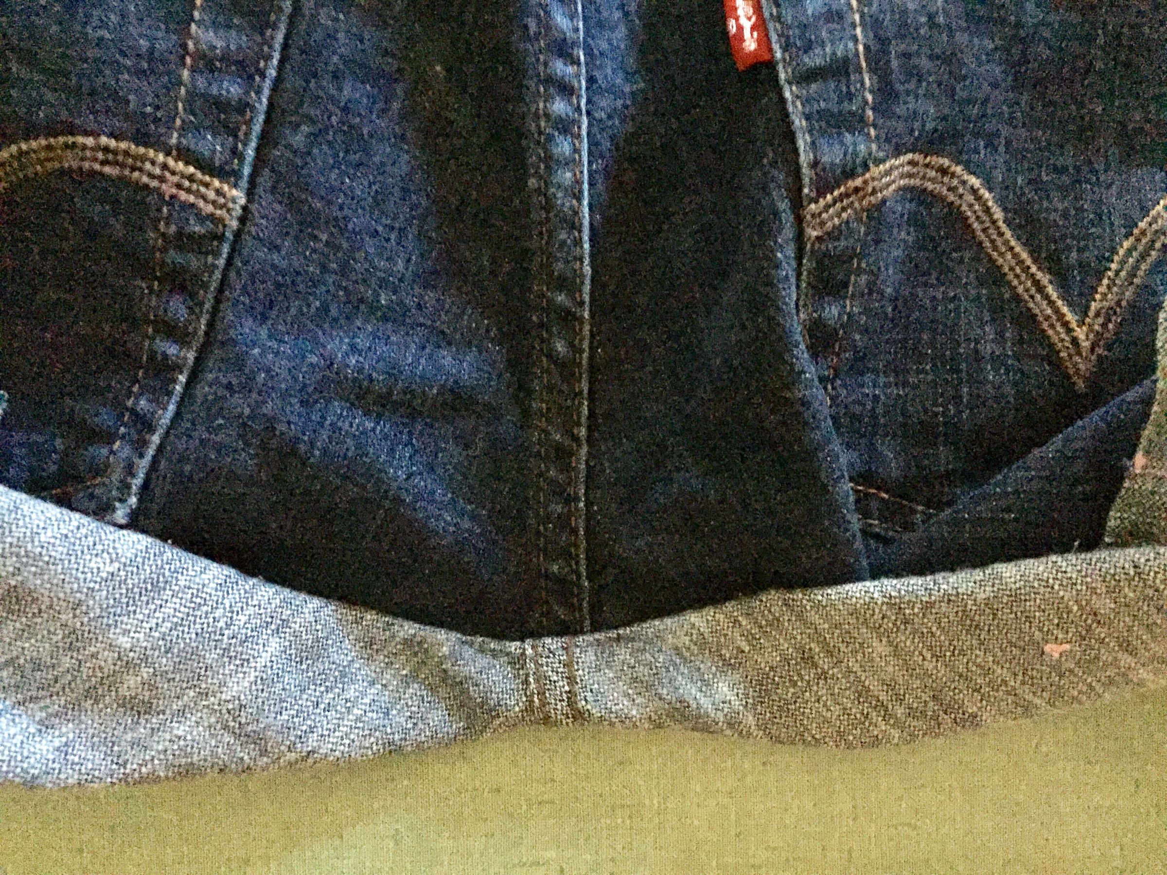 Recycled Jeans Step Ladder Caddy : 6 Steps (with Pictures) - Instructables