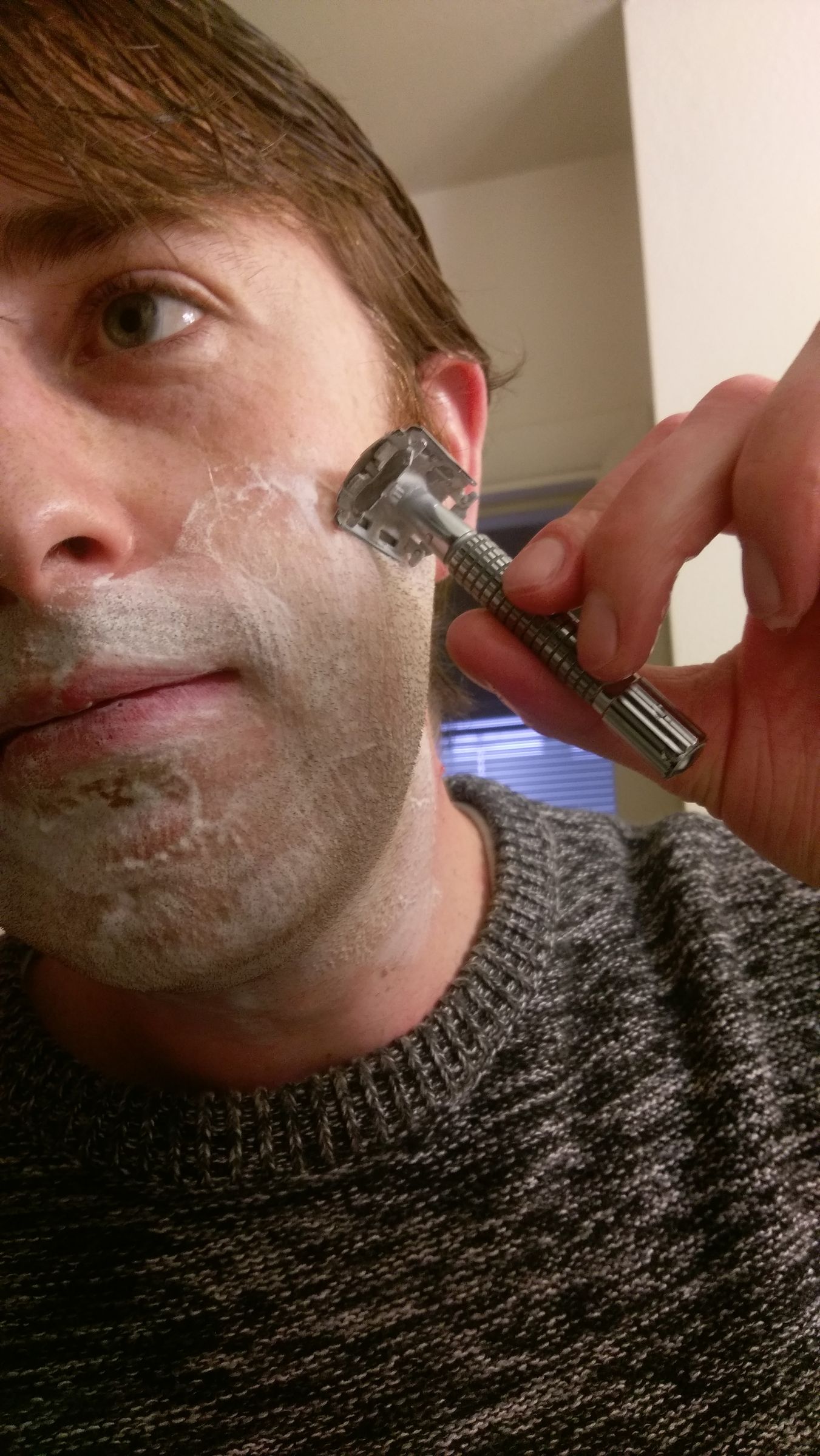 How to Shave With a Safety Razor. : 13 Steps (with Pictures ...