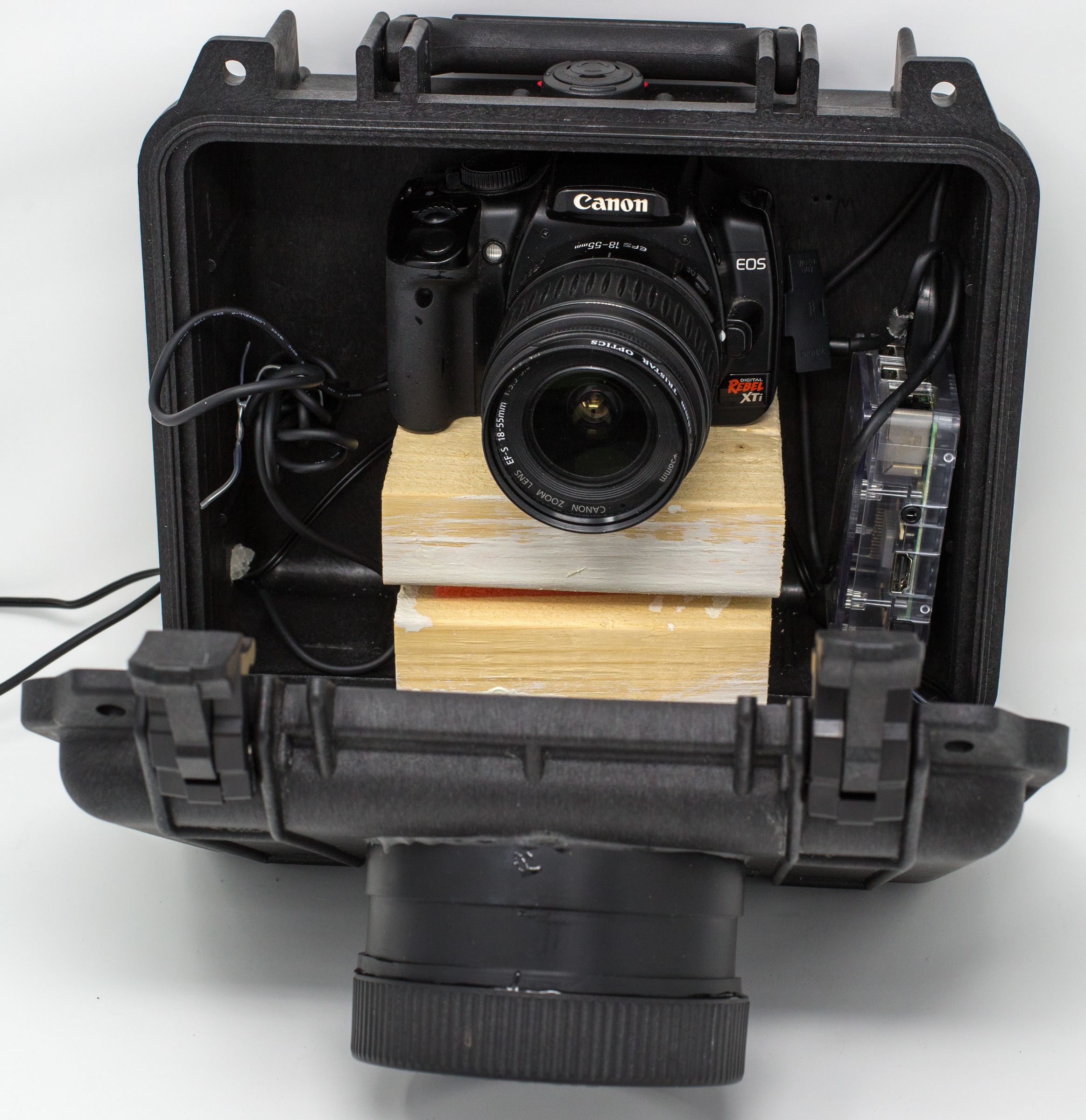 Waterproof Raspberry Pi Powered Wifi DSLR Webcam for Time Lapses : 3 ...