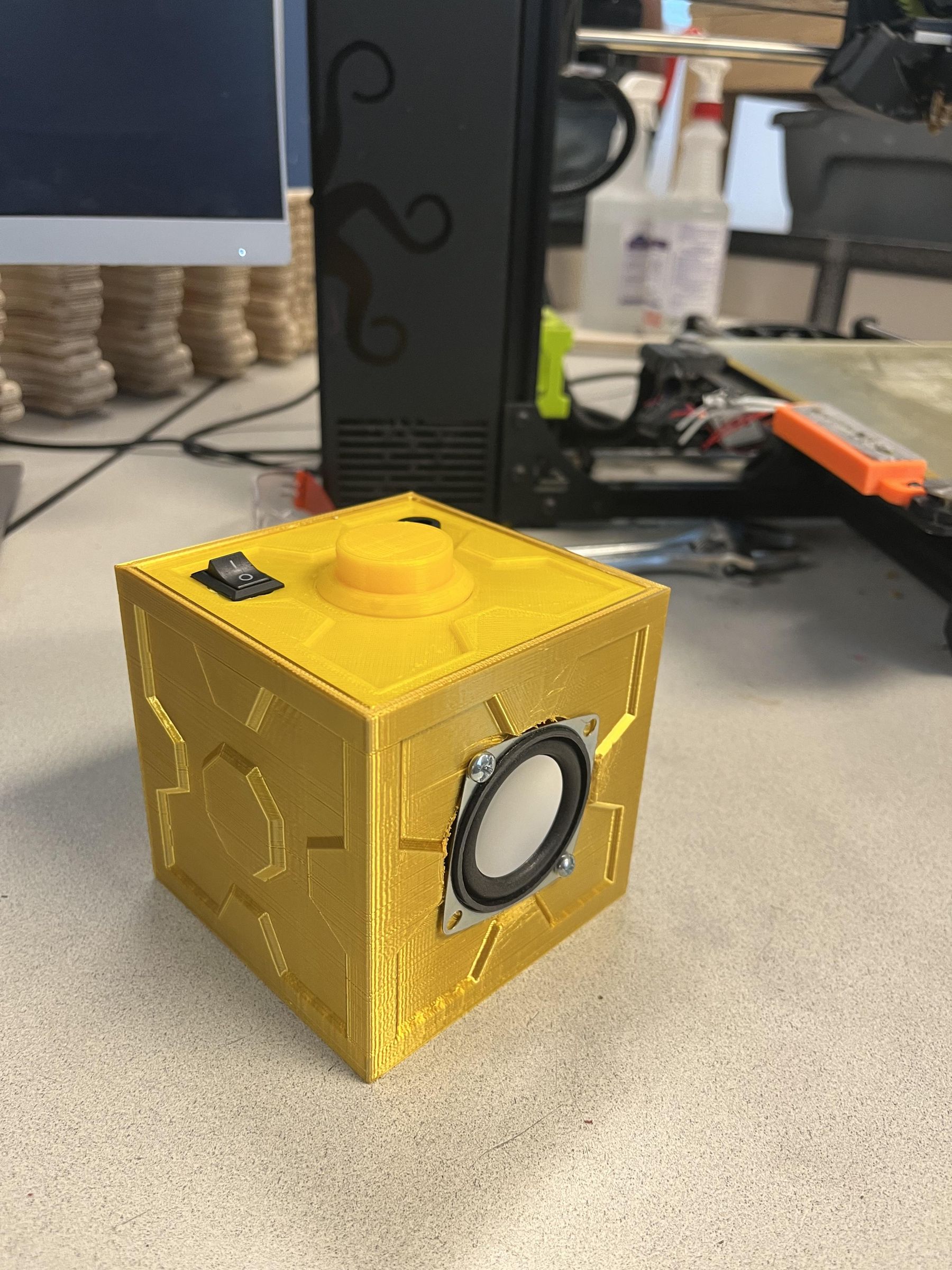 Mr. Meeseeks Speaker Box : 10 Steps - Instructables