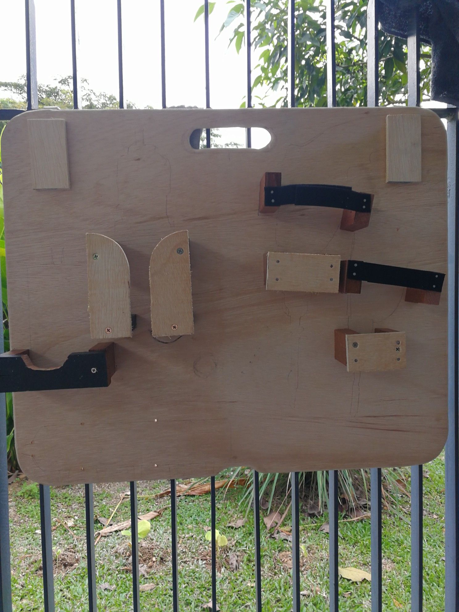 Portable Outdoor Workshop - Power Tool Tote Board : 4 Steps (with ...