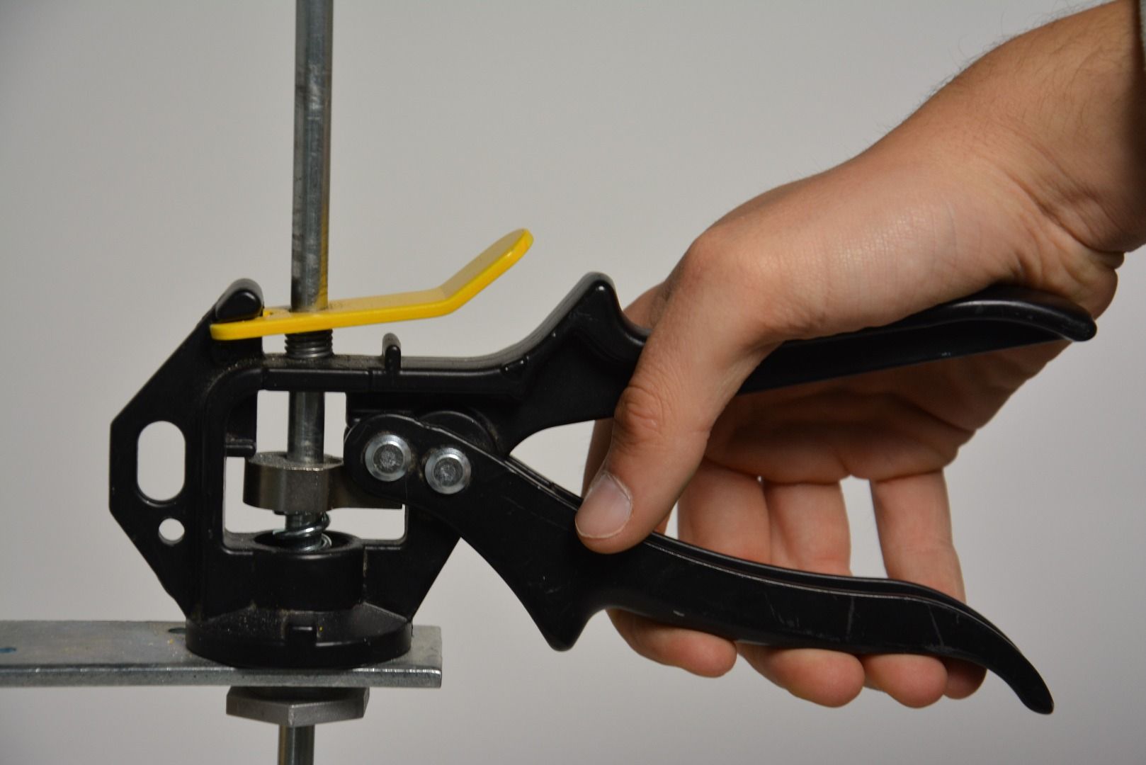 Jar Closing Aid : 25 Steps (with Pictures) - Instructables