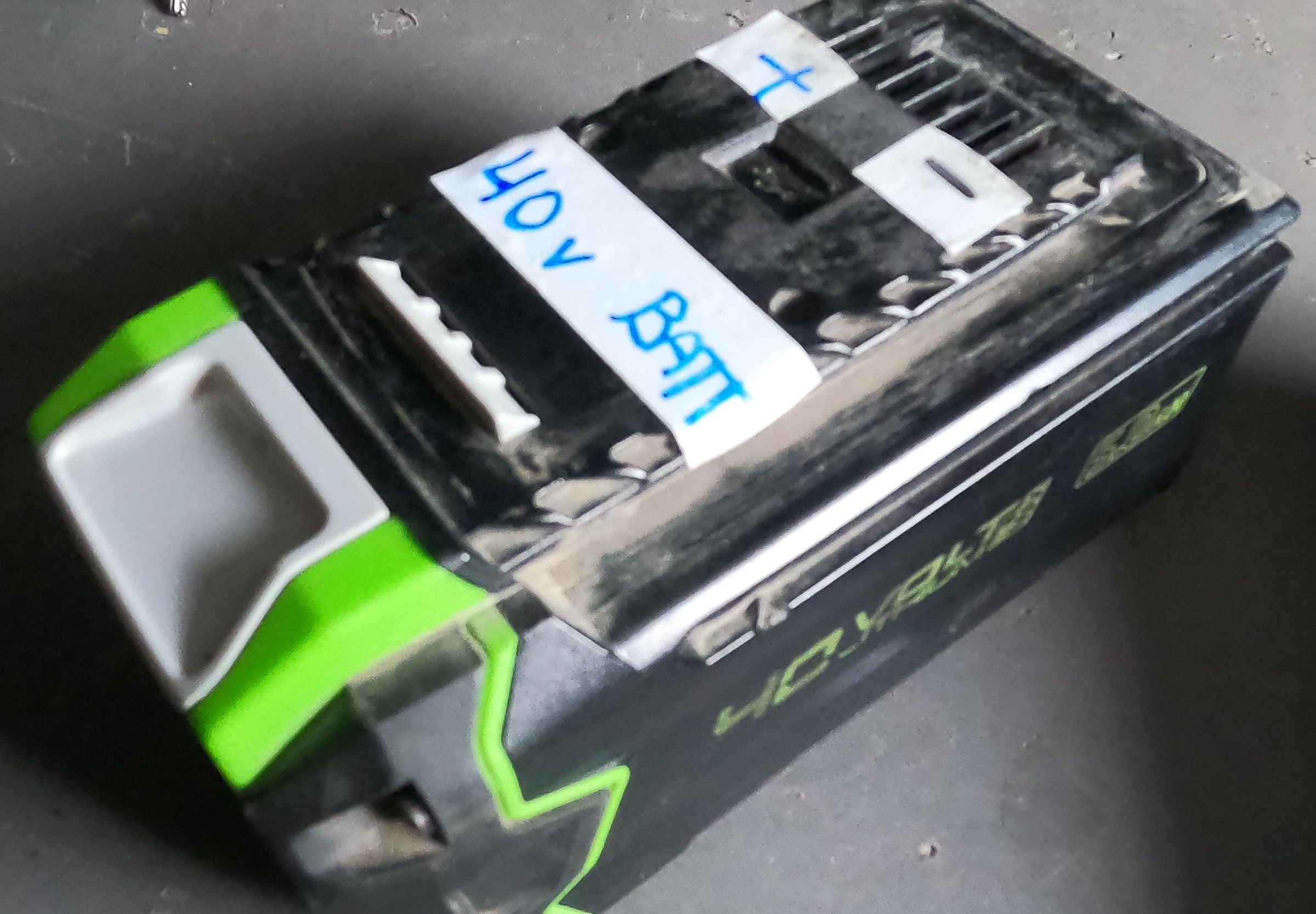 How to Safely Revive Power Tool Batteries : 4 Steps - Instructables