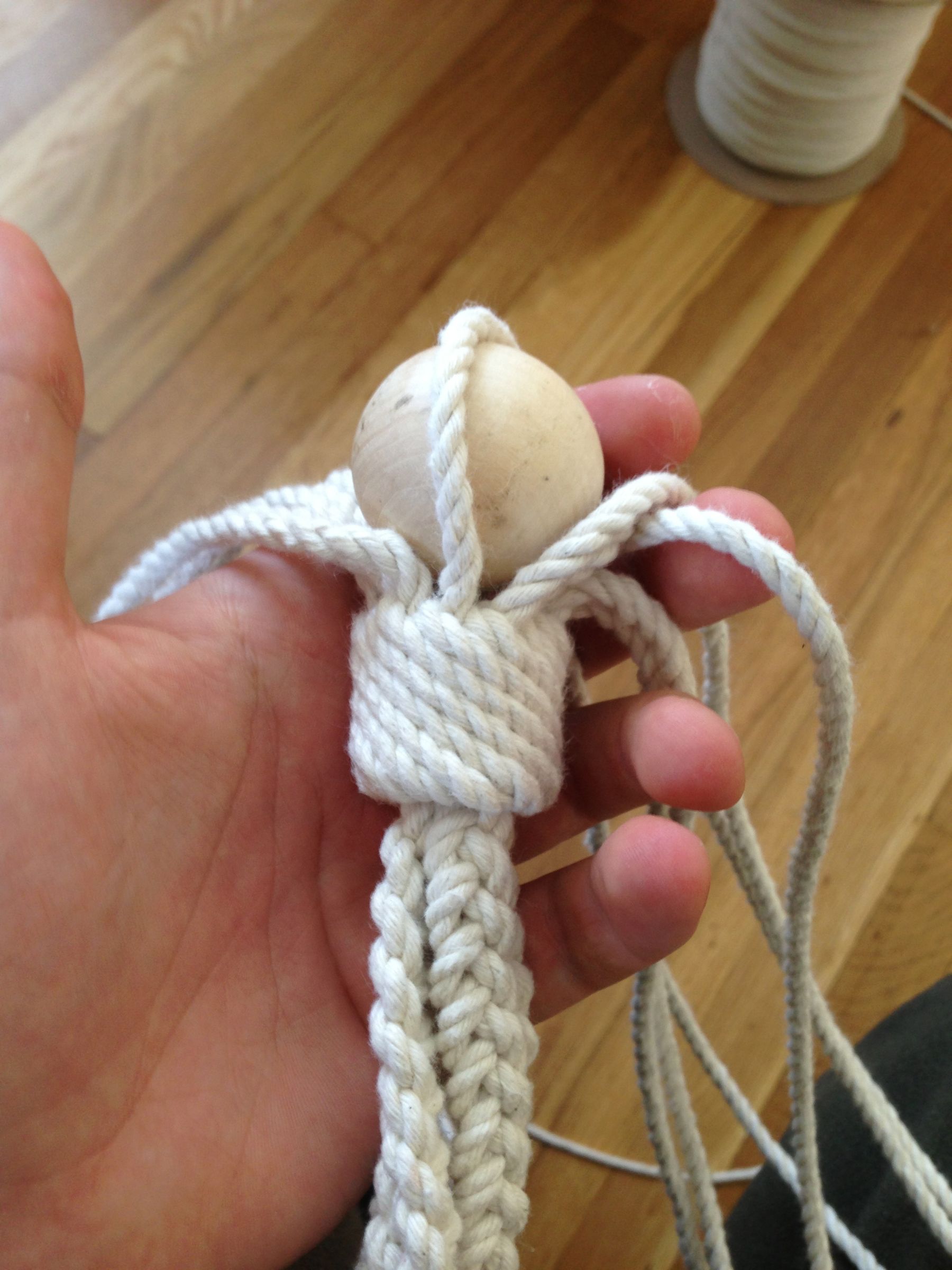 How to Make a Plant Hanger Out of Rope : 10 Steps (with Pictures ...
