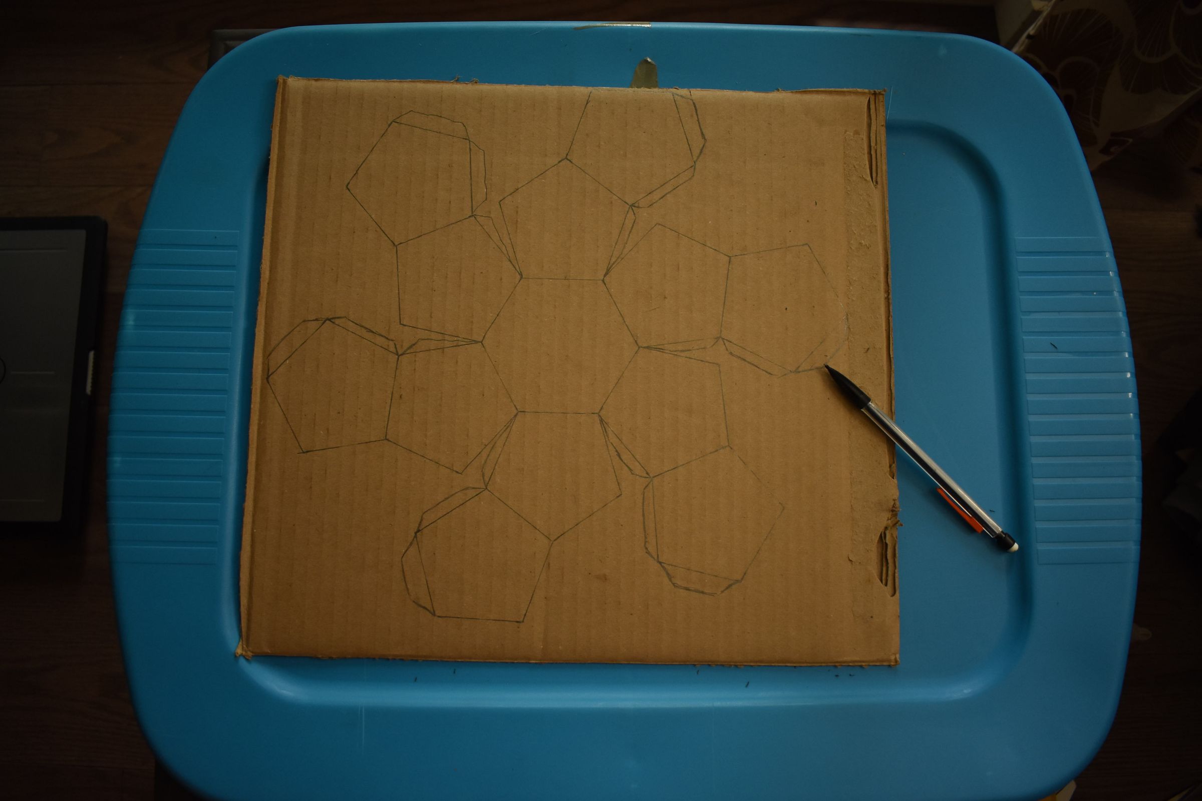 Modern Geometric [Cardboard] Planter : 8 Steps (with Pictures ...