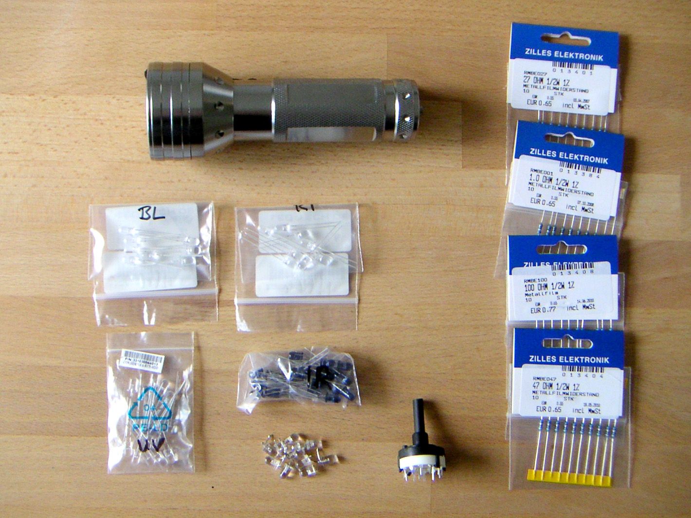 The Universal Multicolour Torch (flashlight) : 8 Steps (with Pictures ...