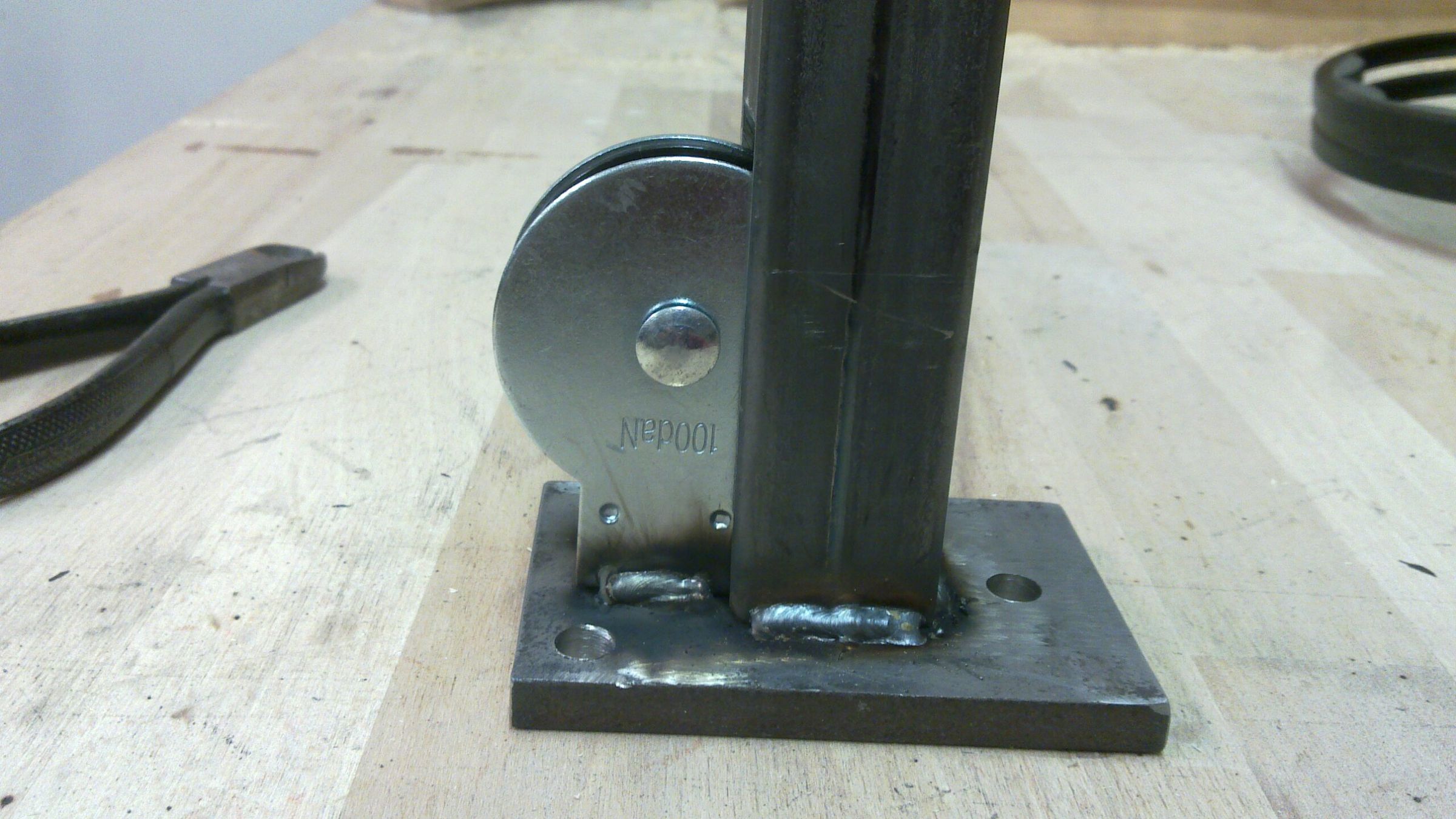 Height Adjustable Ceiling Clothes Line : 7 Steps (with Pictures ...