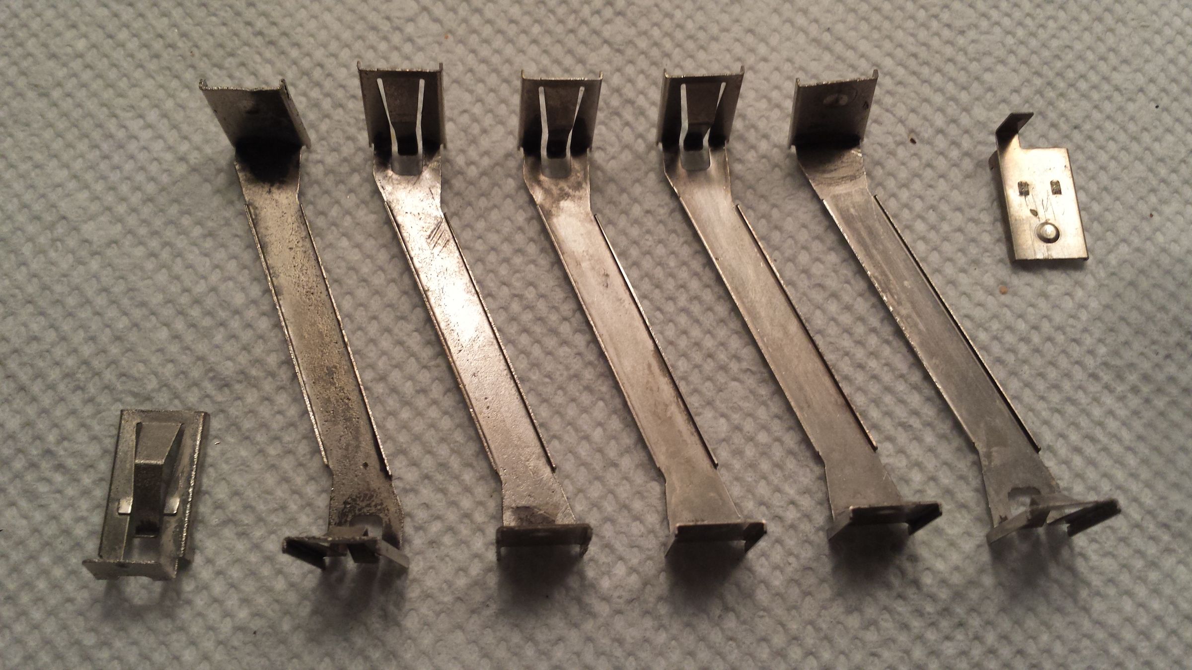 Restoring Corroded Battery Contacts : 7 Steps (with Pictures ...