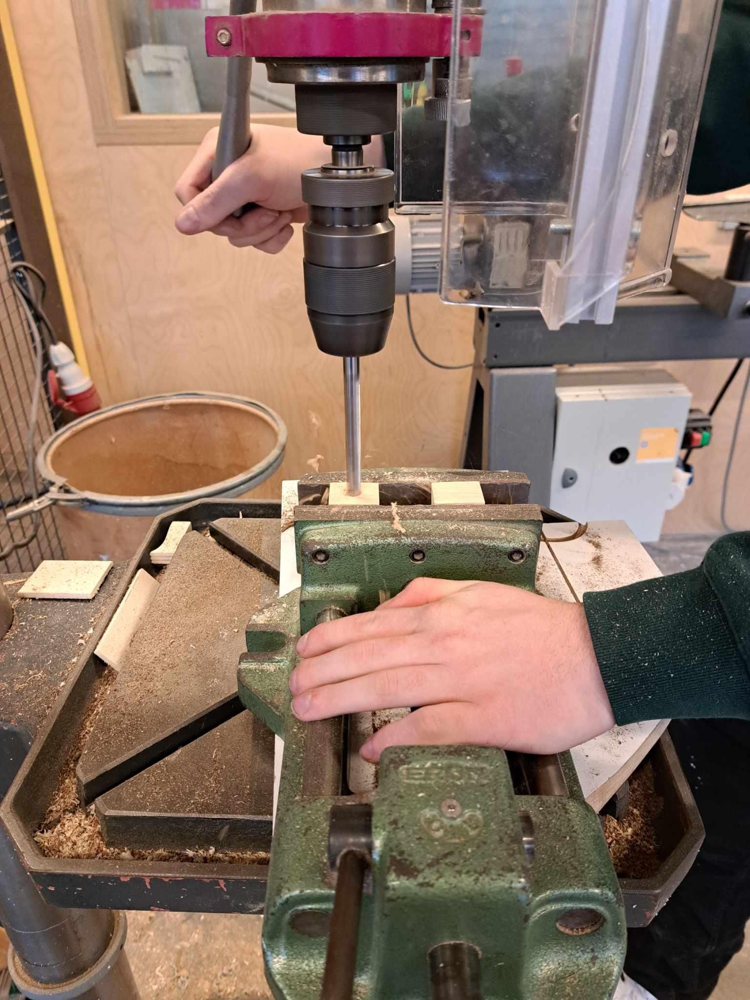 Flipperboard : 6 Steps - Instructables