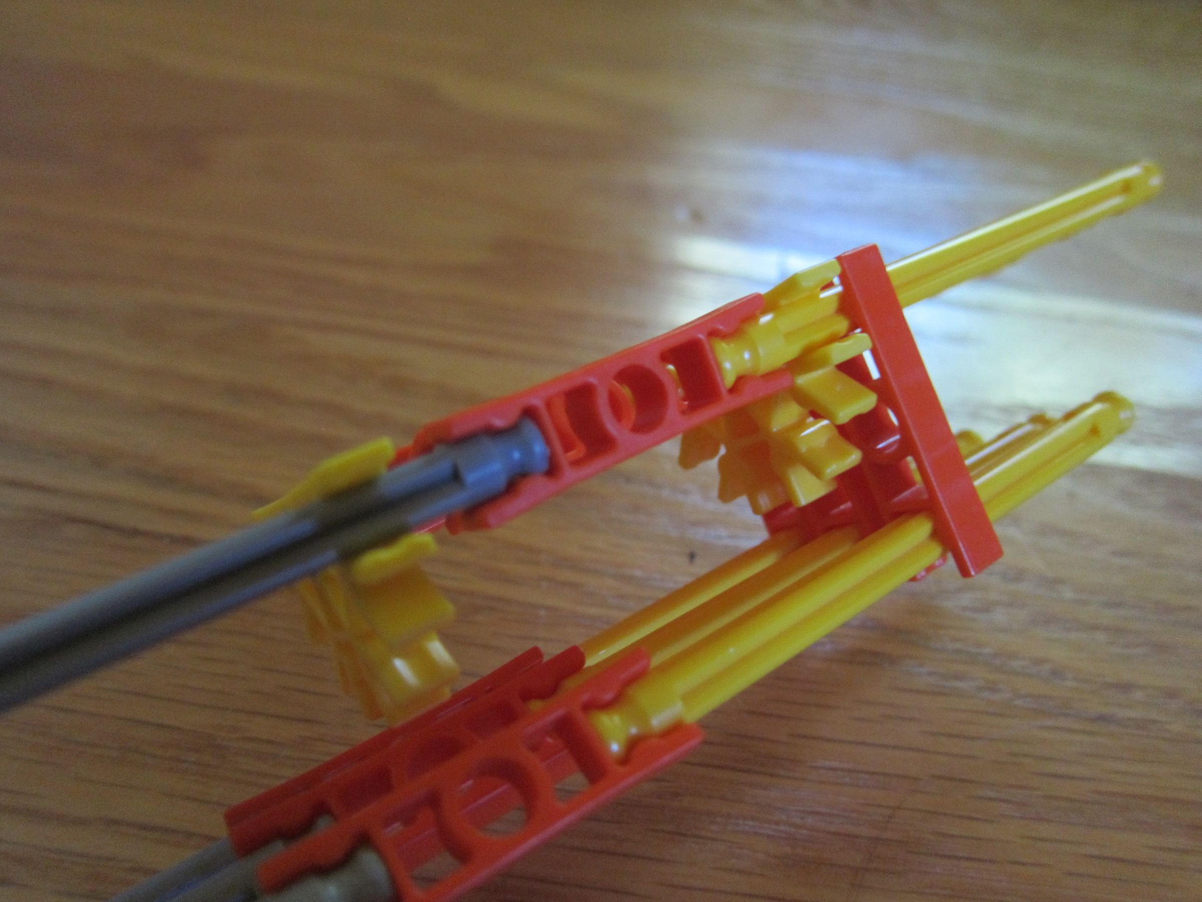 K'NEX Hockey : 9 Steps - Instructables