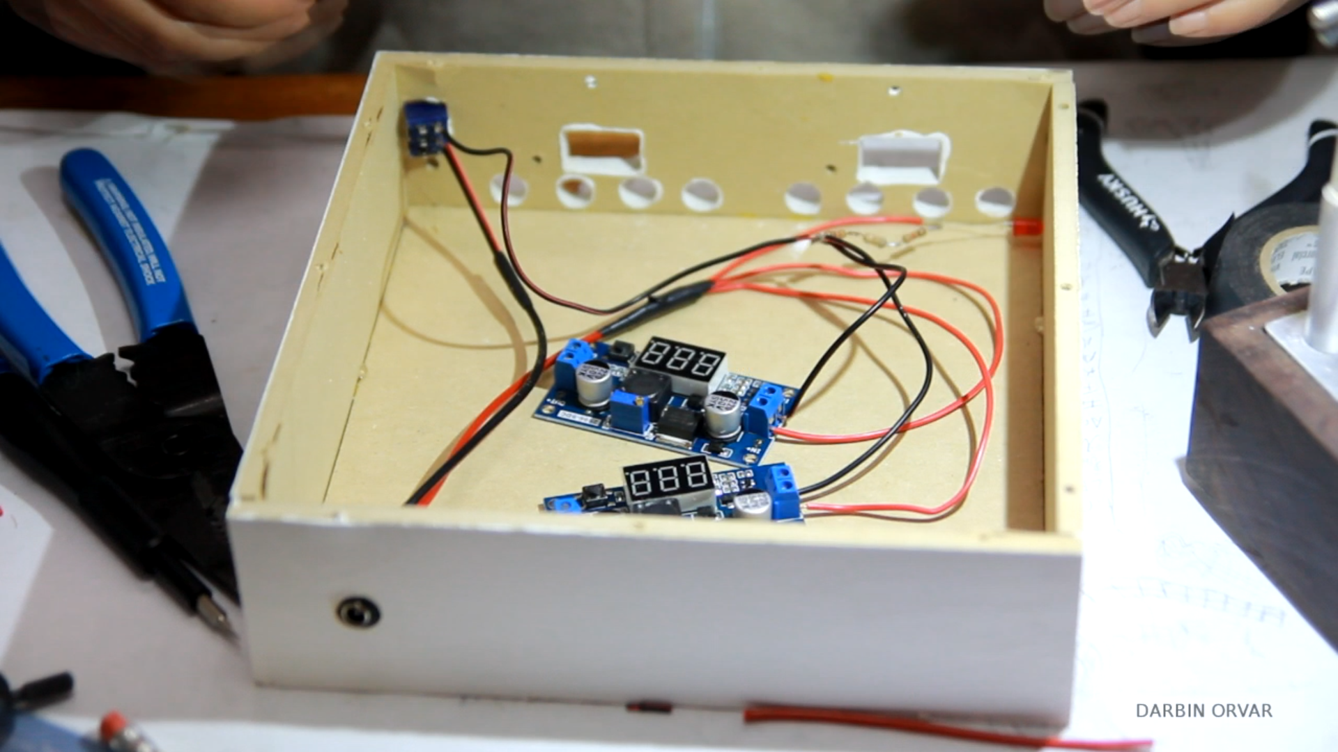 DC Power Supply to Charge Your Phone & Small Electronic Devices : 11 ...