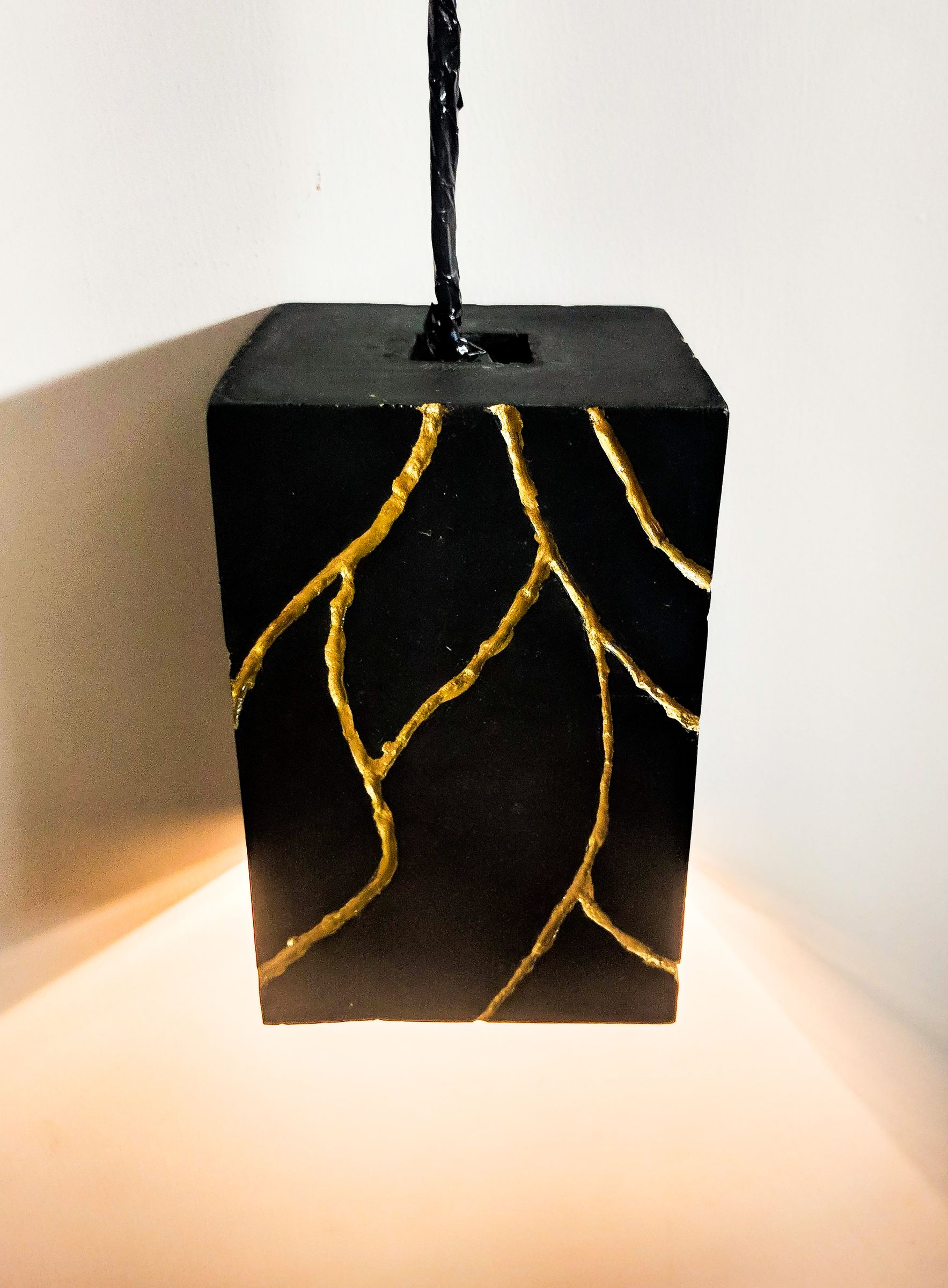 Kintsugi Style Concrete Lamp : 7 Steps (with Pictures) - Instructables