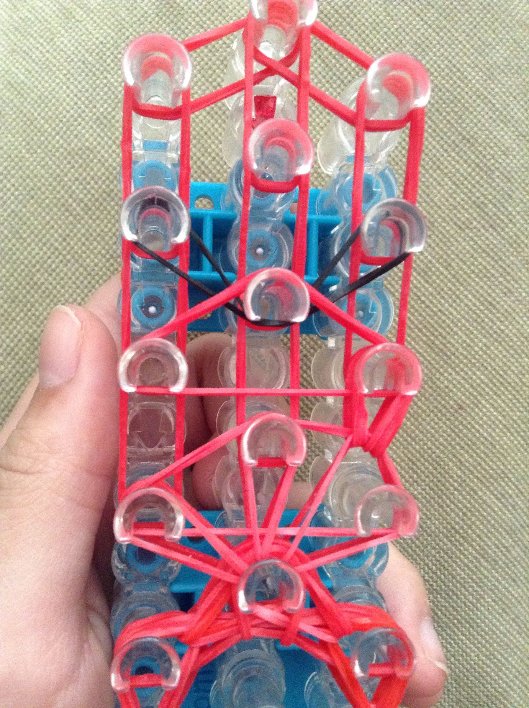 Rainbow Loom Goldfish Charm : 19 Steps (with Pictures) - Instructables