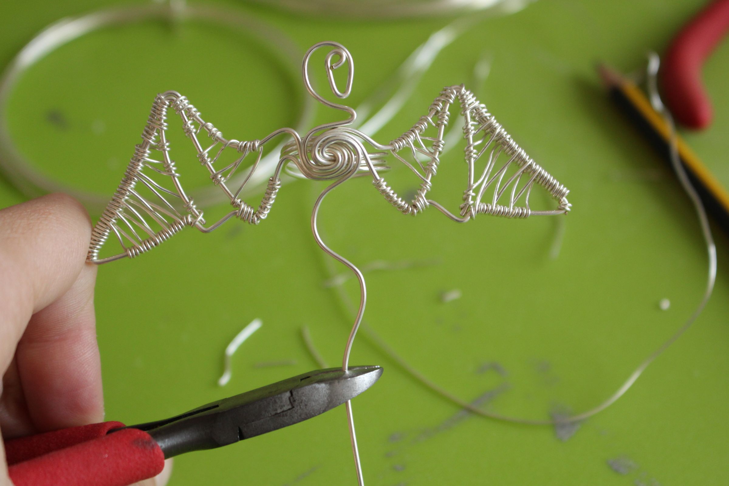 Wirework Dragon Ring : 15 Steps (with Pictures) - Instructables