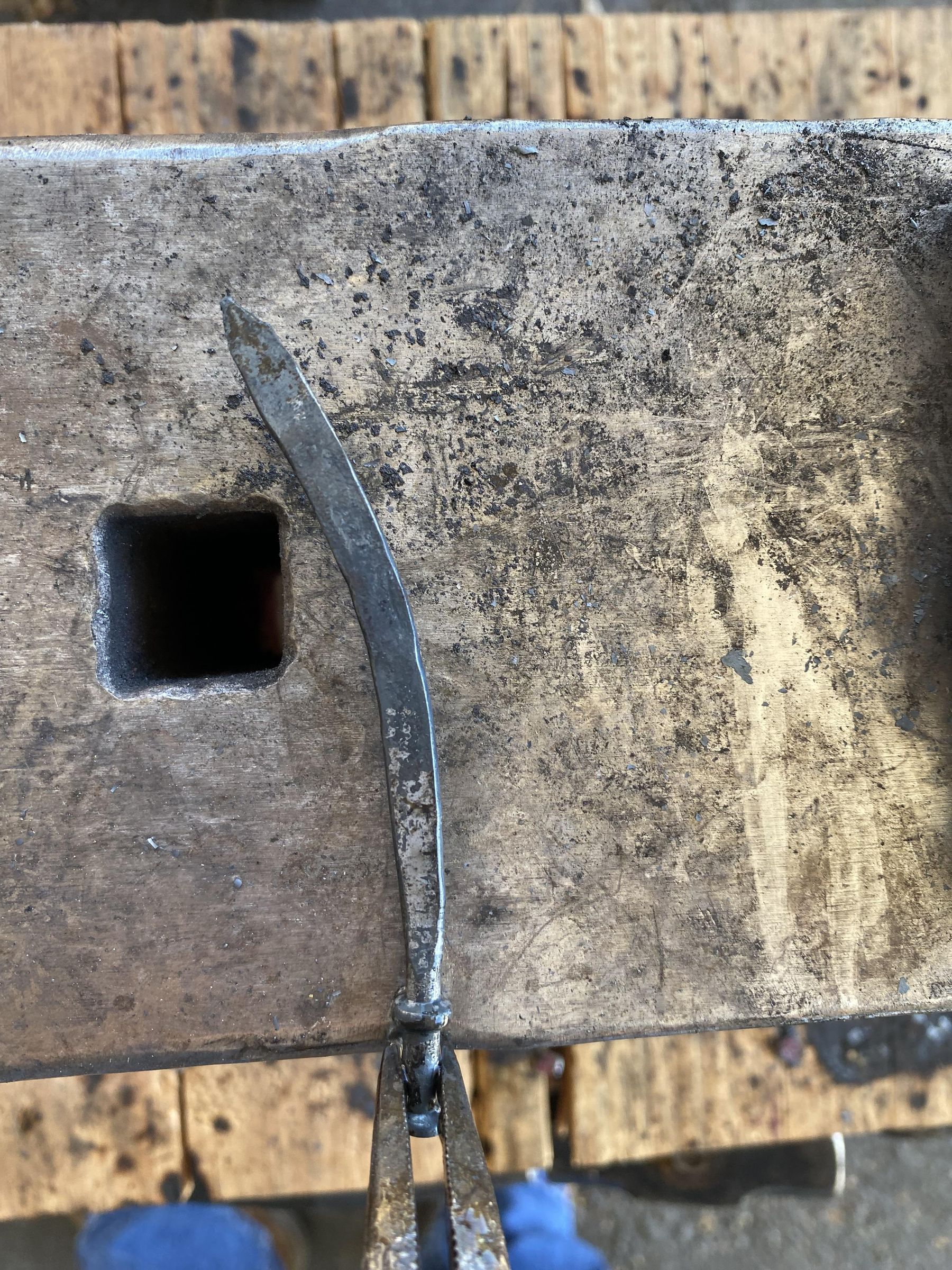 Mini Swords From Nails : 5 Steps - Instructables