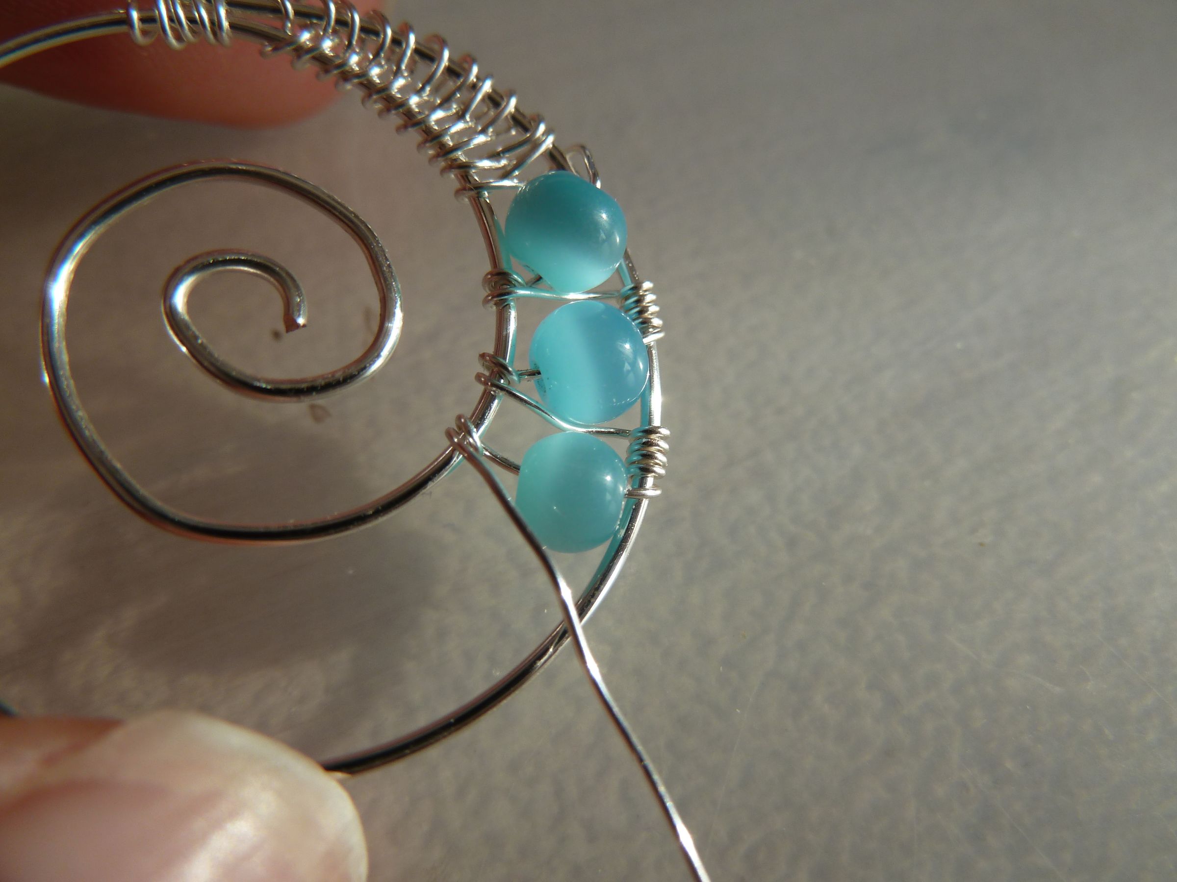 Swirled Wire Beaded Pendant : 18 Steps (with Pictures) - Instructables