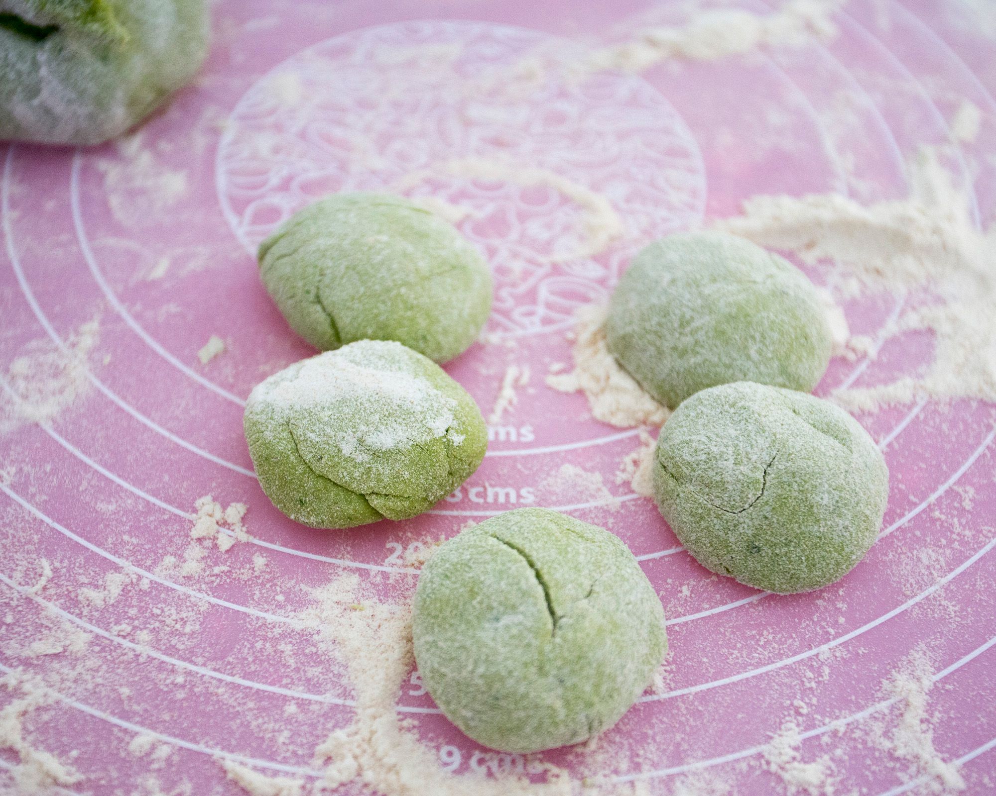 Colored Rose Steamed Bread : 7 Steps (with Pictures) - Instructables