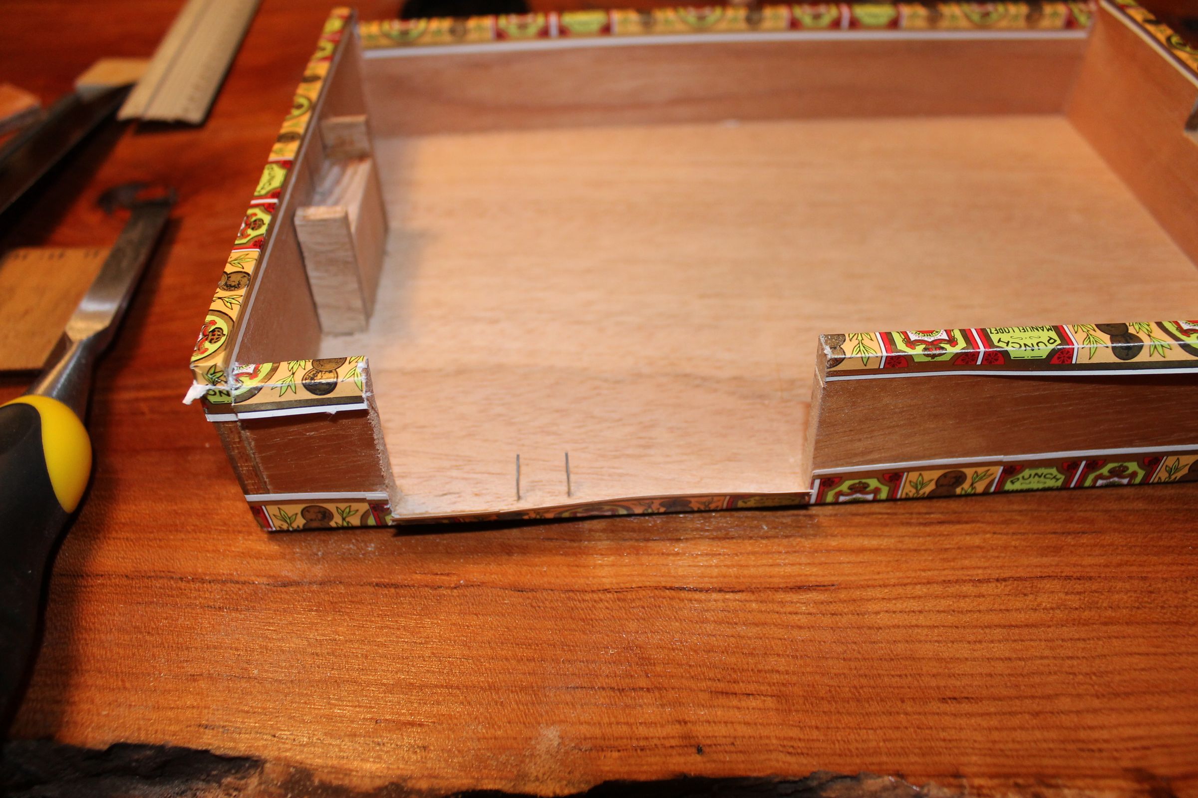 Awesome Cigar Box Dulcimer : 14 Steps (with Pictures) - Instructables