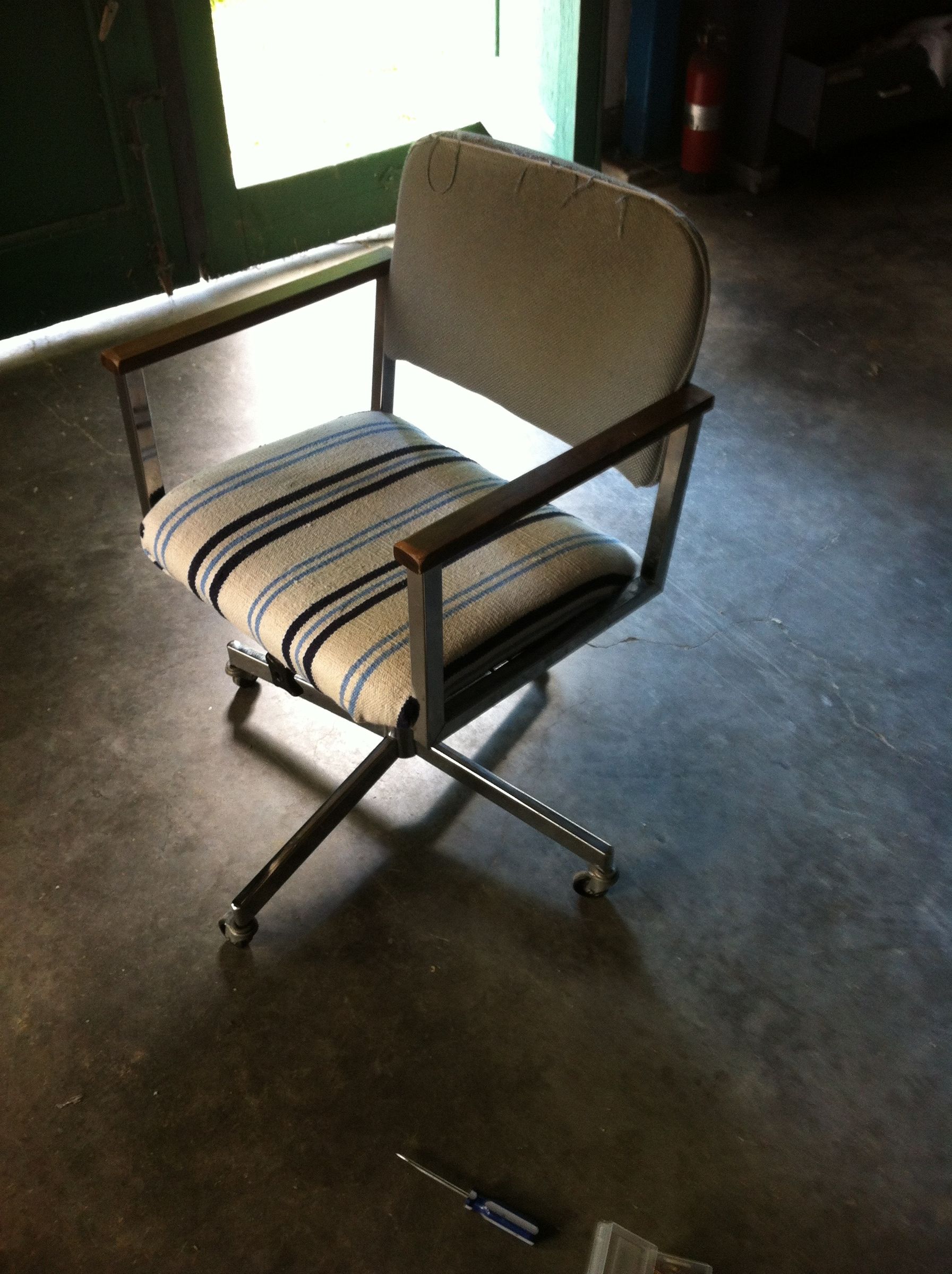 Restoring an Old Computer Chair : 4 Steps - Instructables
