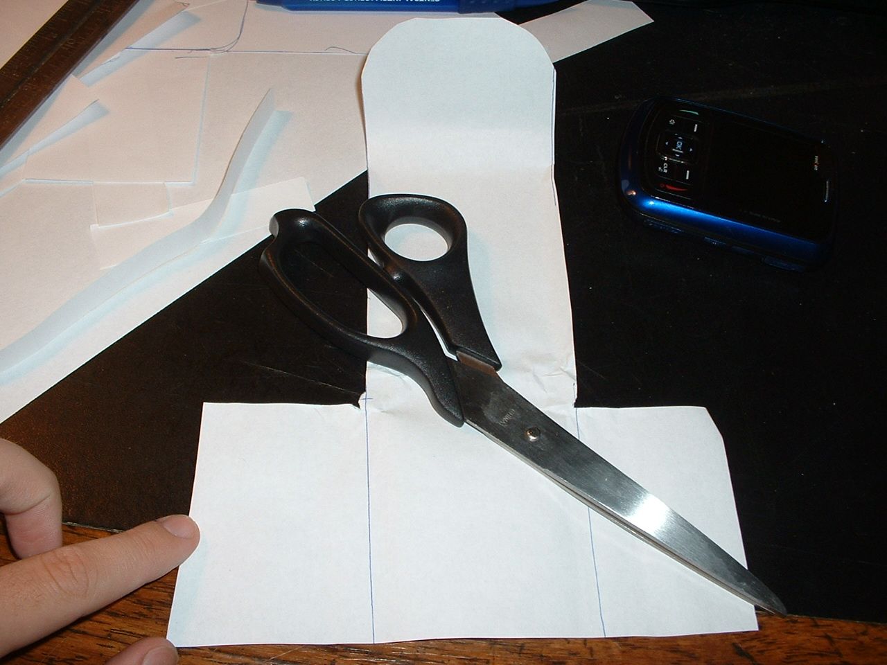 Cell Phone Case - Verizon Blitz : 5 Steps - Instructables