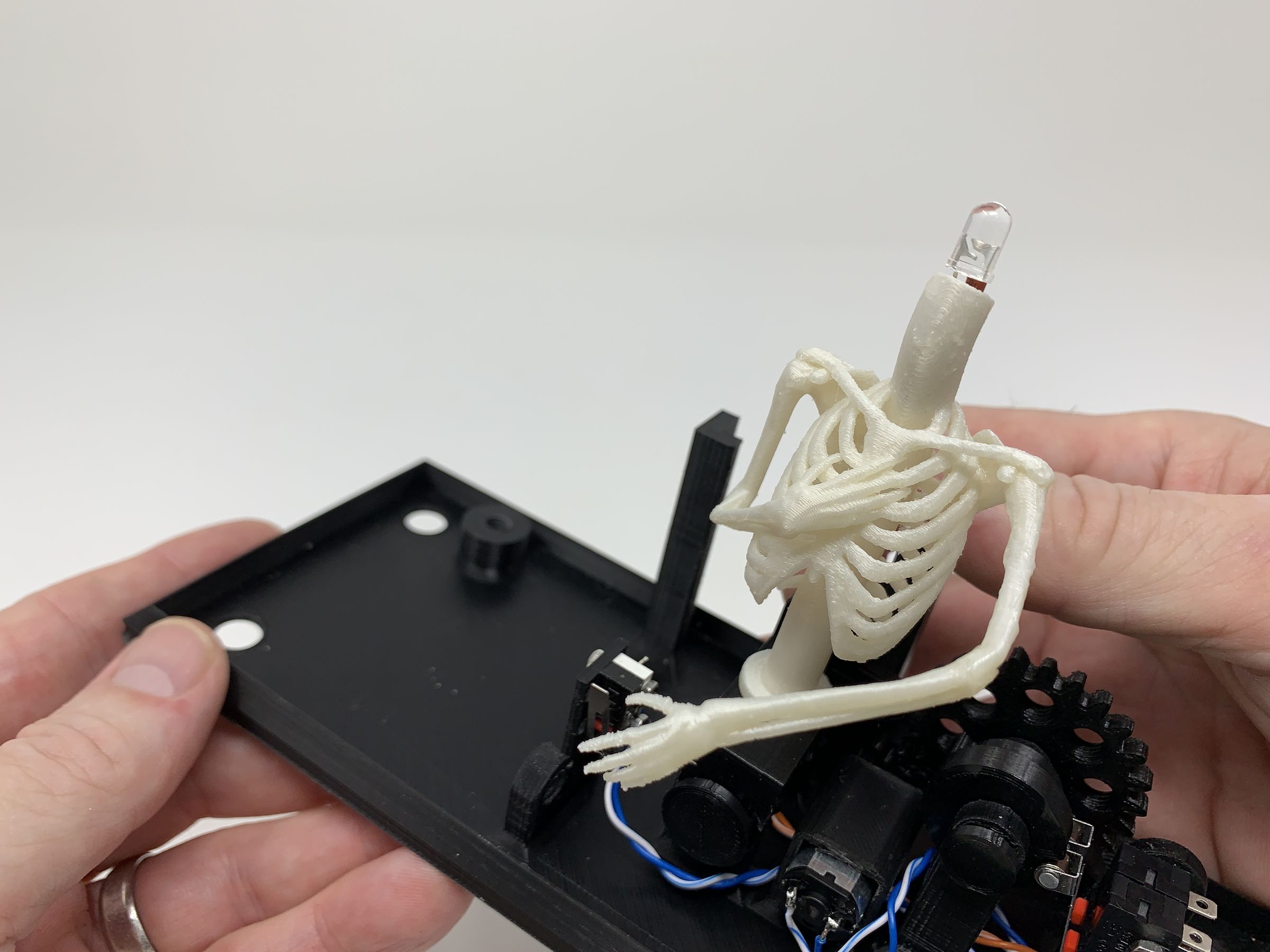 RIP Skeleton : 8 Steps (with Pictures) - Instructables