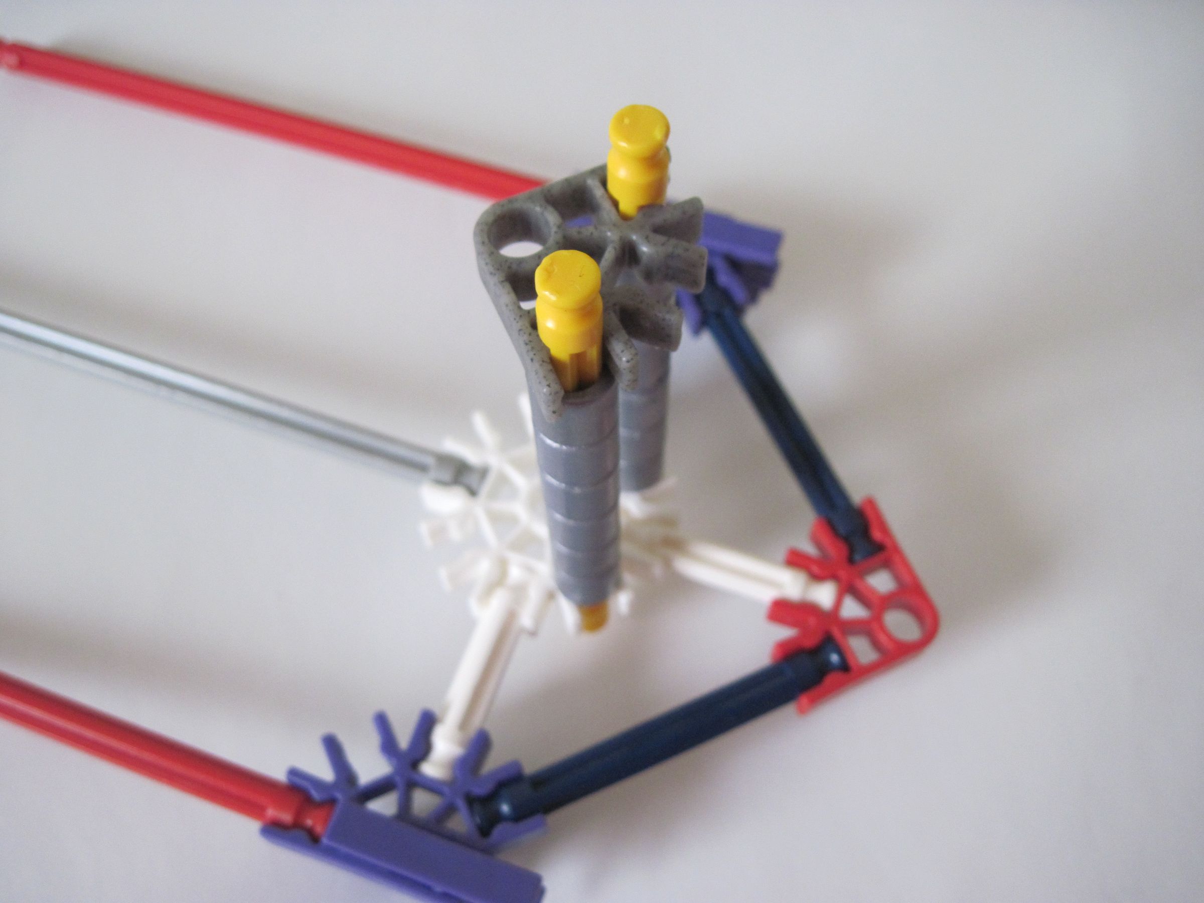 K'nex Claymore/Trap - Instructables