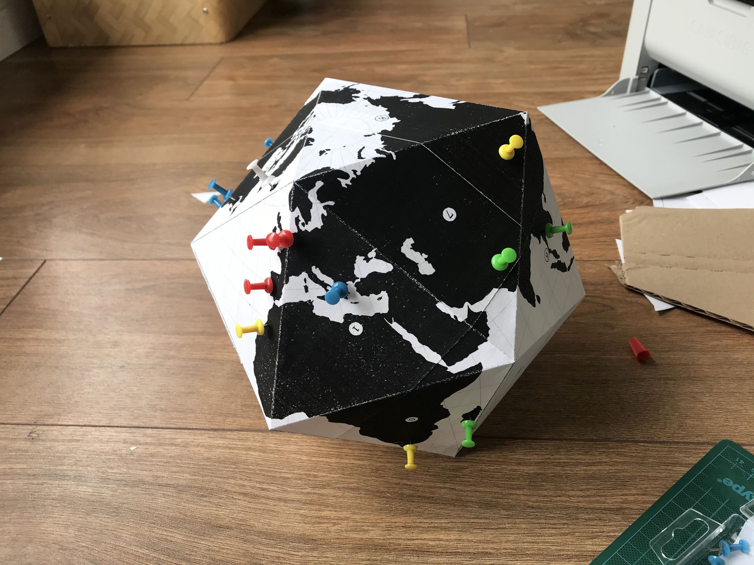 Easy Paper Desk World Globe to Highlight All Your Travel Destinations ...