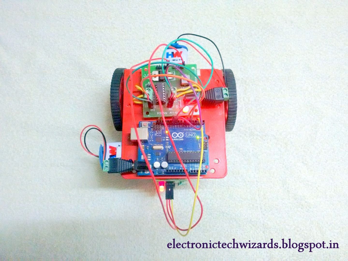 SIMPLE LINE FOLLOWER ROBOT(single Sensor) : 7 Steps (with Pictures ...