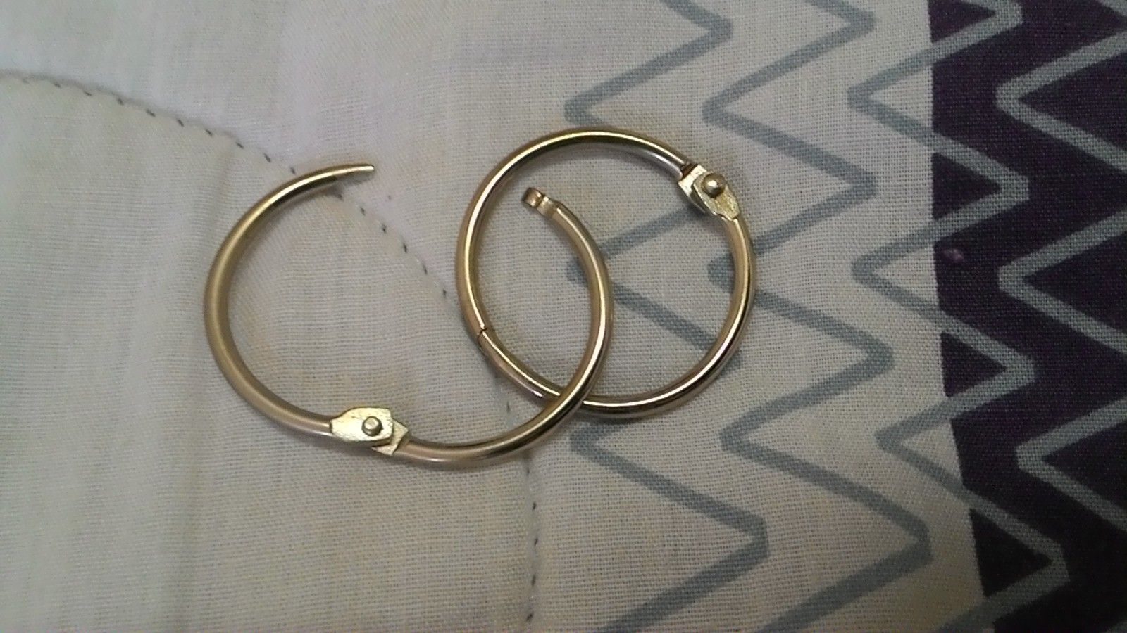 Simple Bangle Holder : 4 Steps - Instructables
