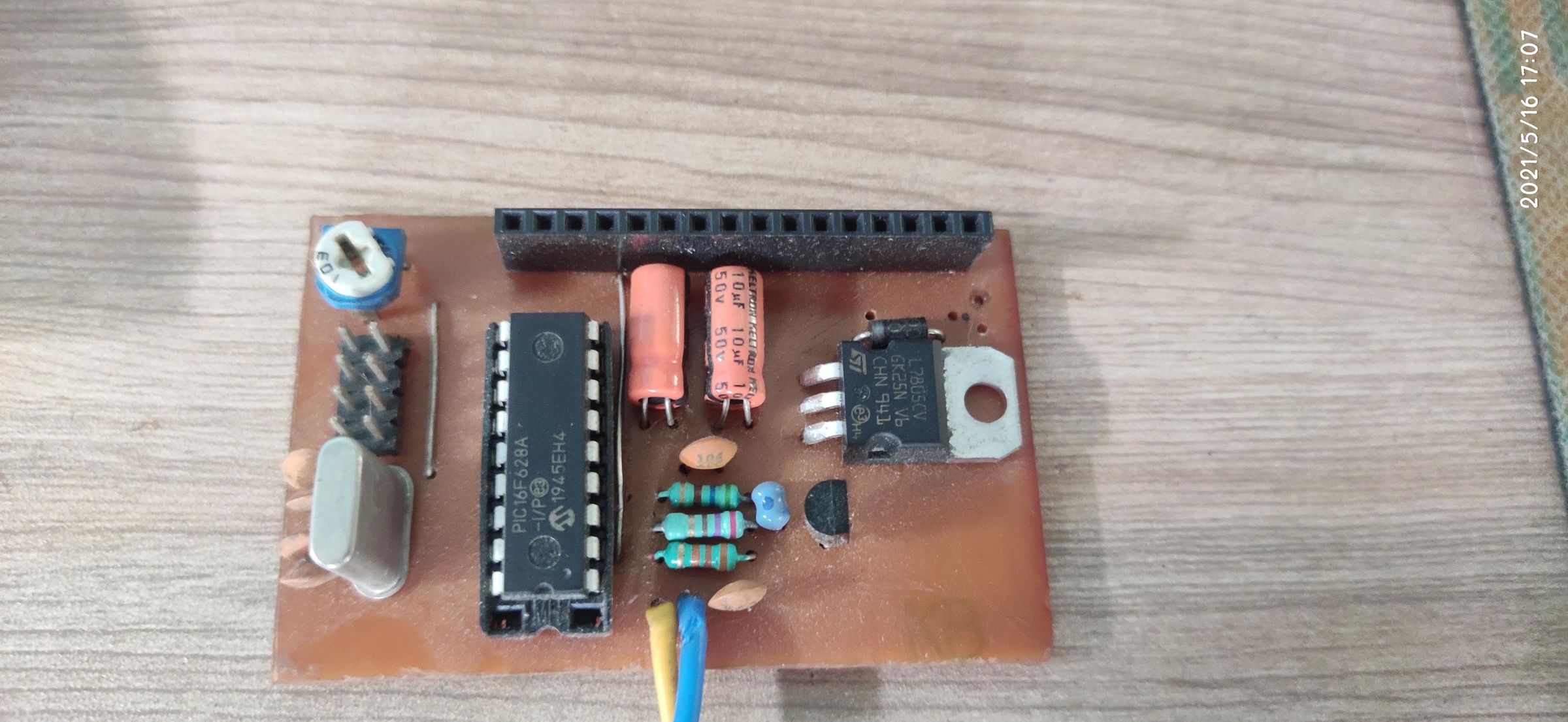 Frequency Counter( Mine Worked Up to 70MHz) Using PIC 16F628A (with ...