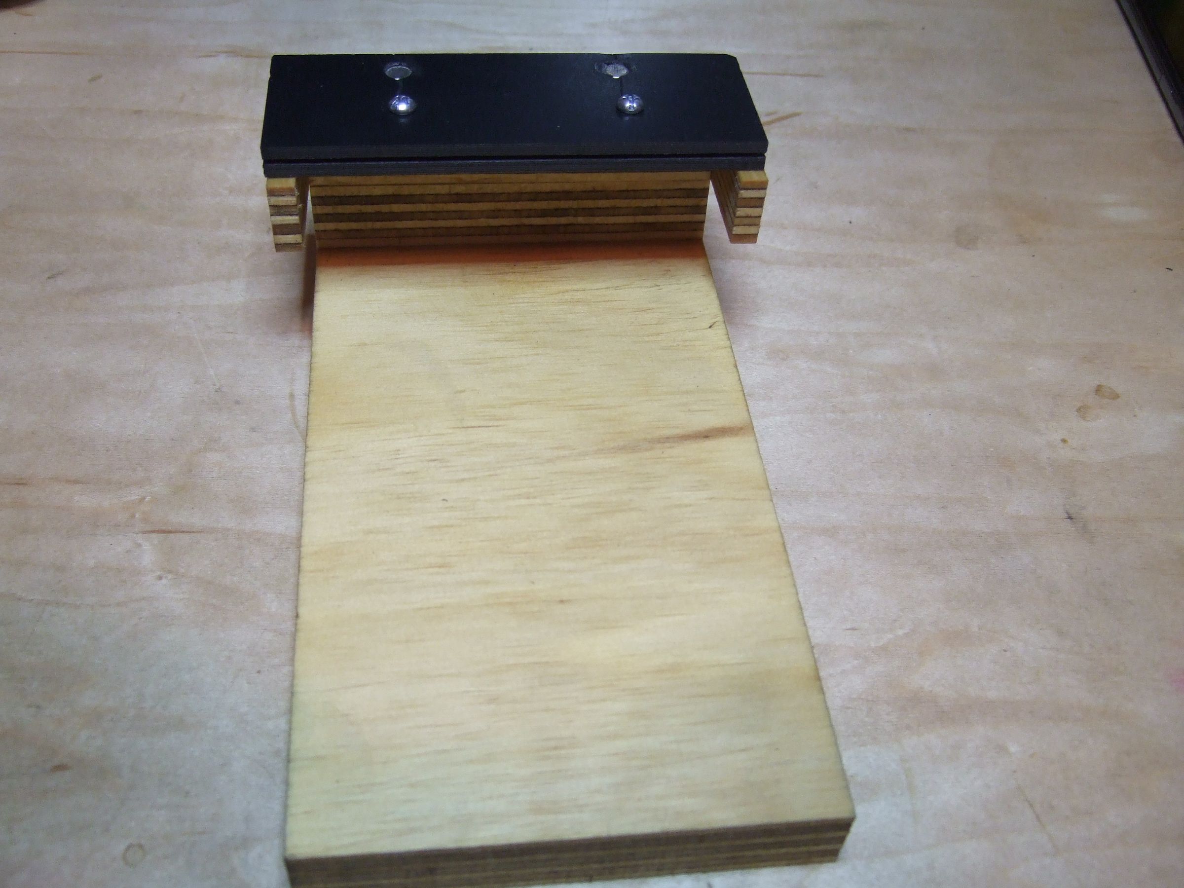Magnetic PCB Holder : 8 Steps - Instructables