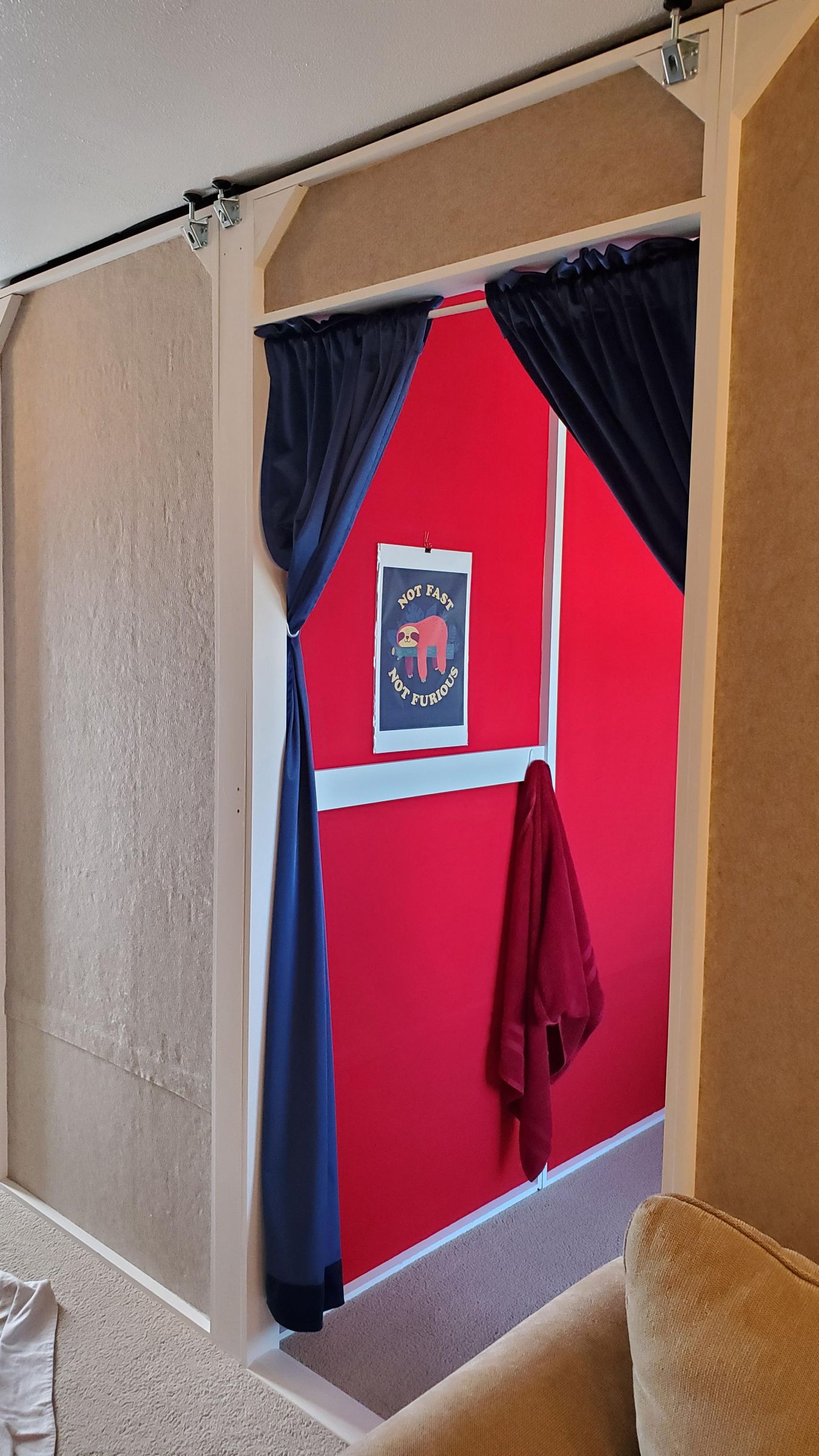 Lightweight Room Dividers, a Temporary Wall for Renters : 13 Steps ...