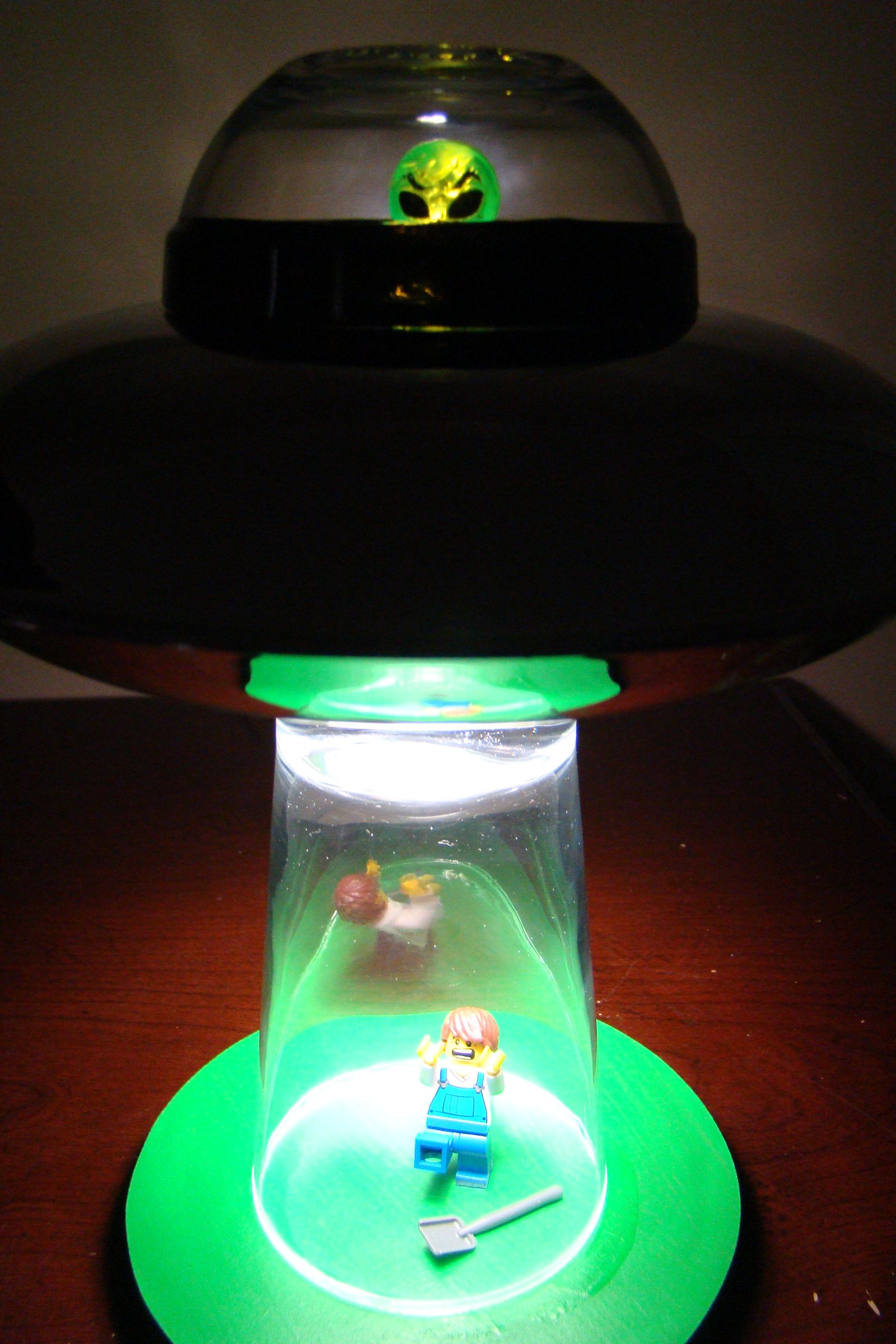 Alien Abduction Lamp : 6 Steps (with Pictures) - Instructables