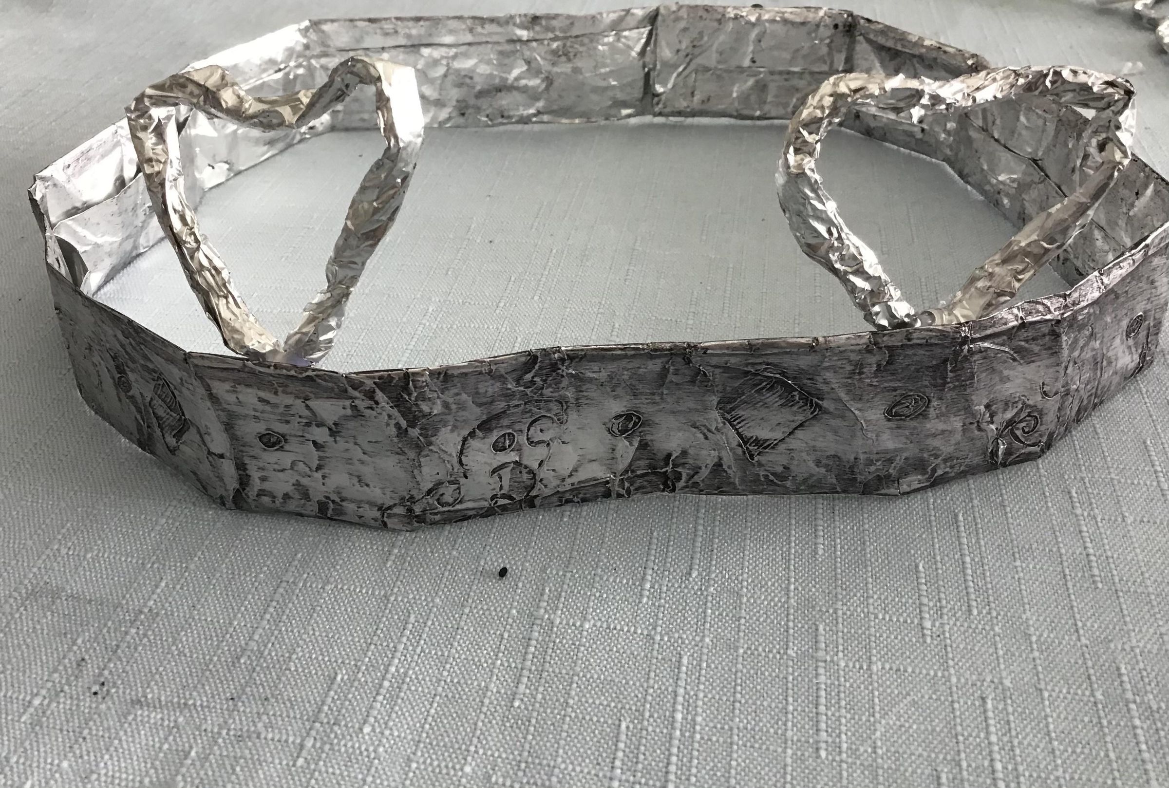 Tin Foil Crown : 6 Steps (with Pictures) - Instructables
