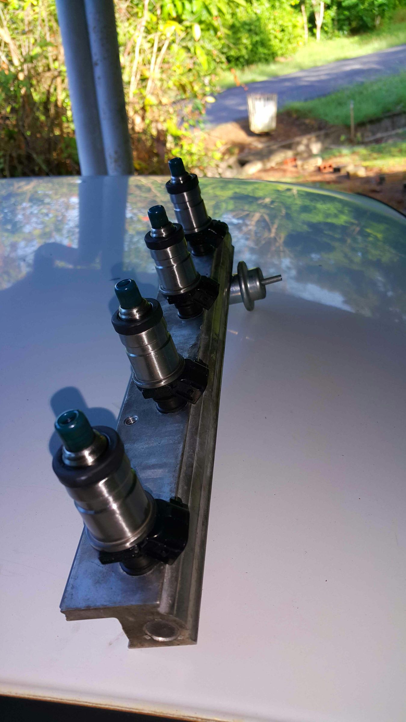 Replacing Fuel Injectors (Honda Civic 1999 D15B) : 6 Steps (with ...