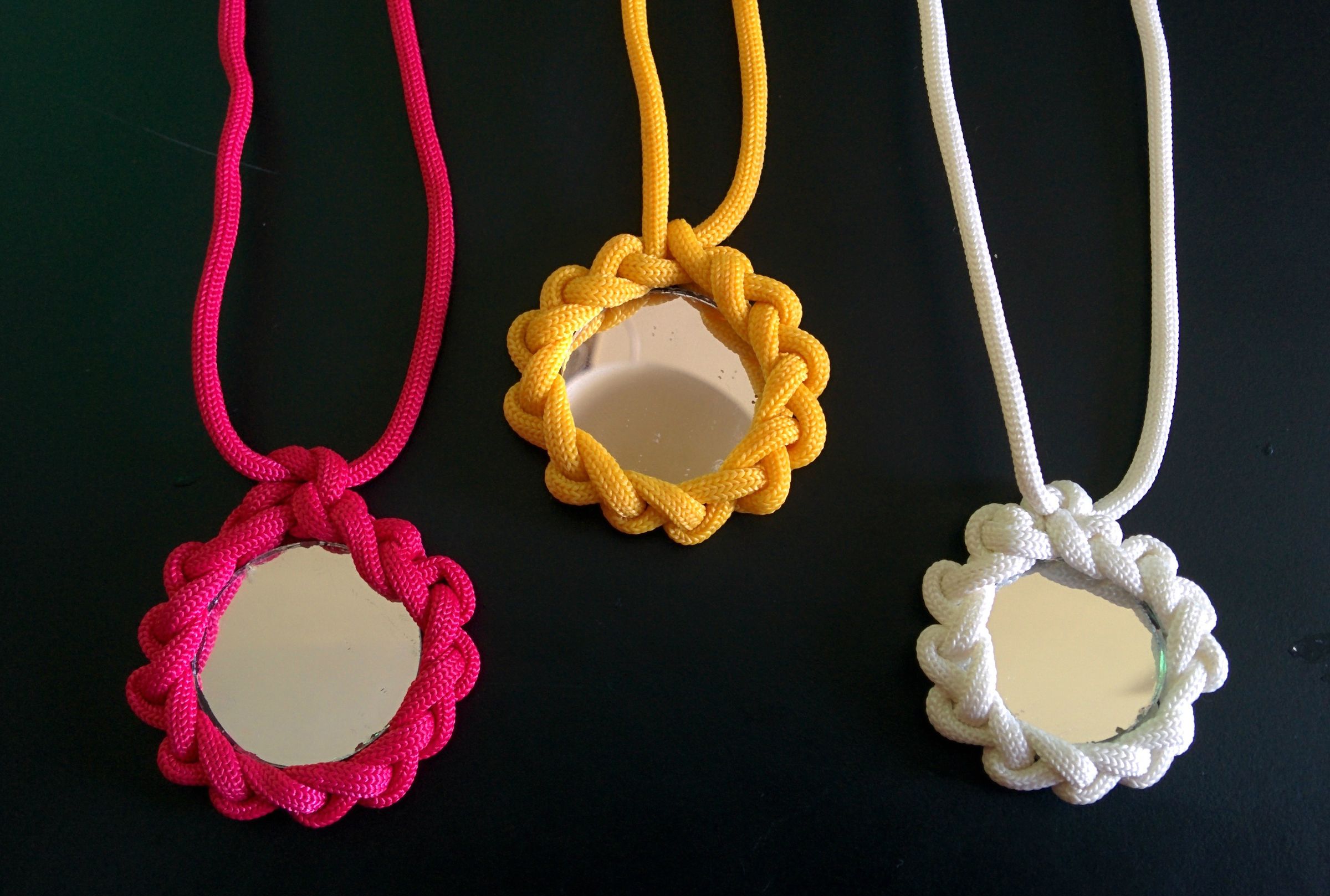 Paracord Mirror Medallion : 3 Steps (with Pictures) - Instructables