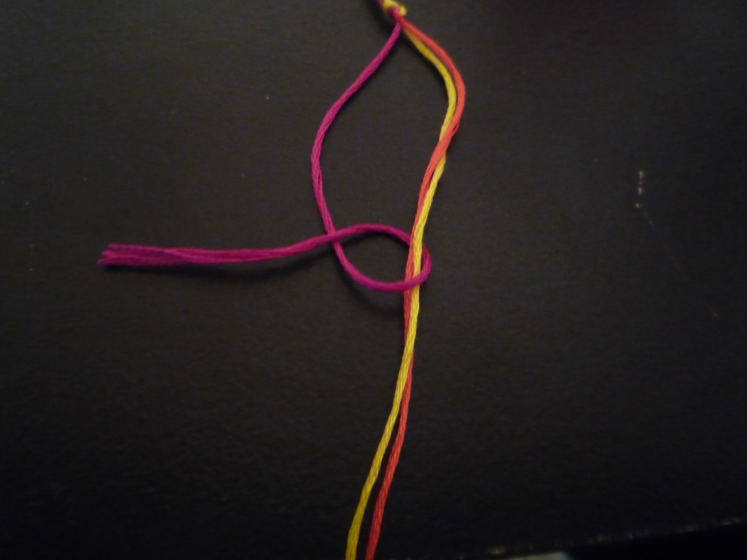 How to Make a Spiral Friendship Bracelet : 8 Steps - Instructables