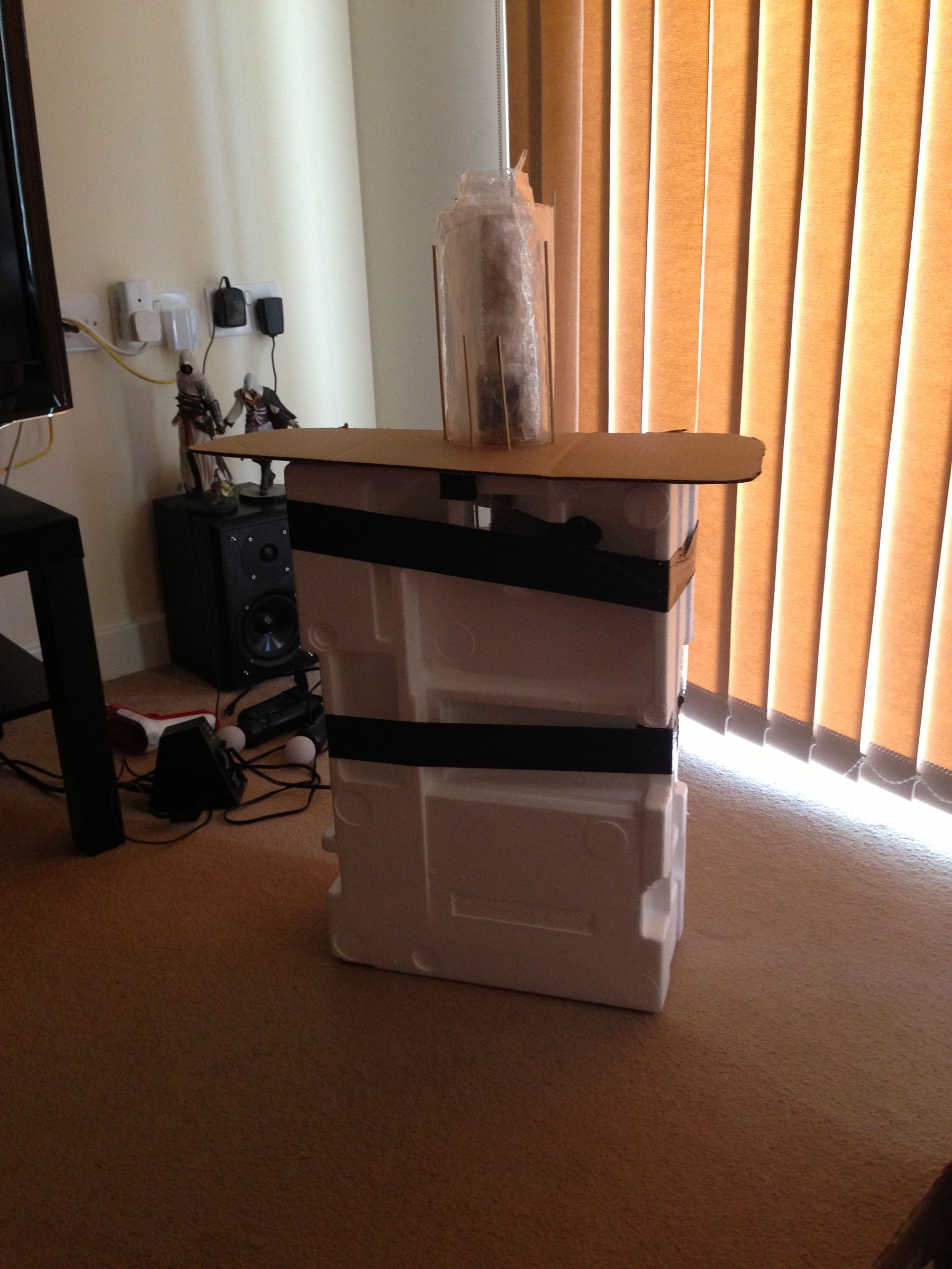 Man in a Box Halloween Costume : 6 Steps (with Pictures) - Instructables